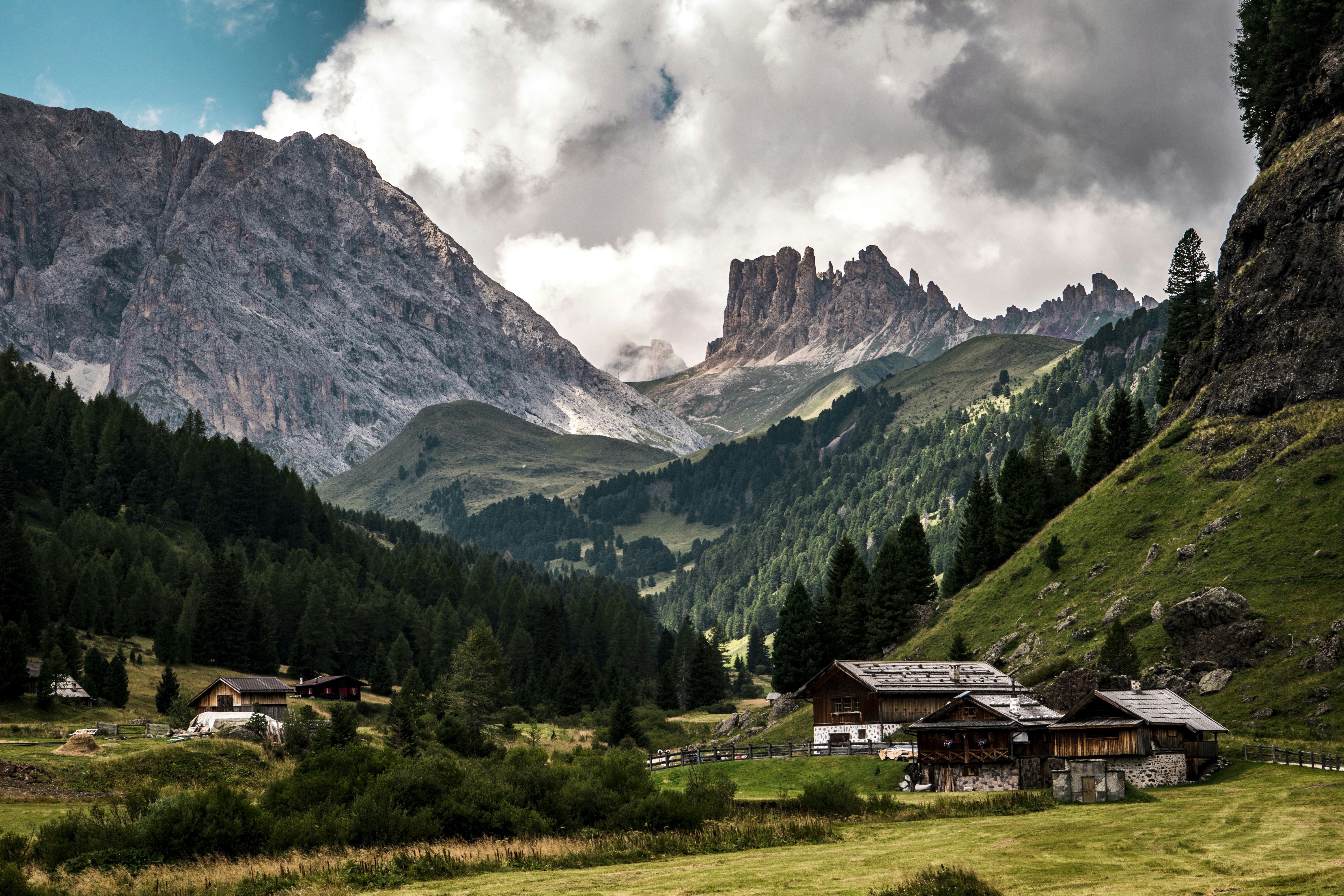 aerial photography of buildings photo – Free Scenery Image on Unsplash