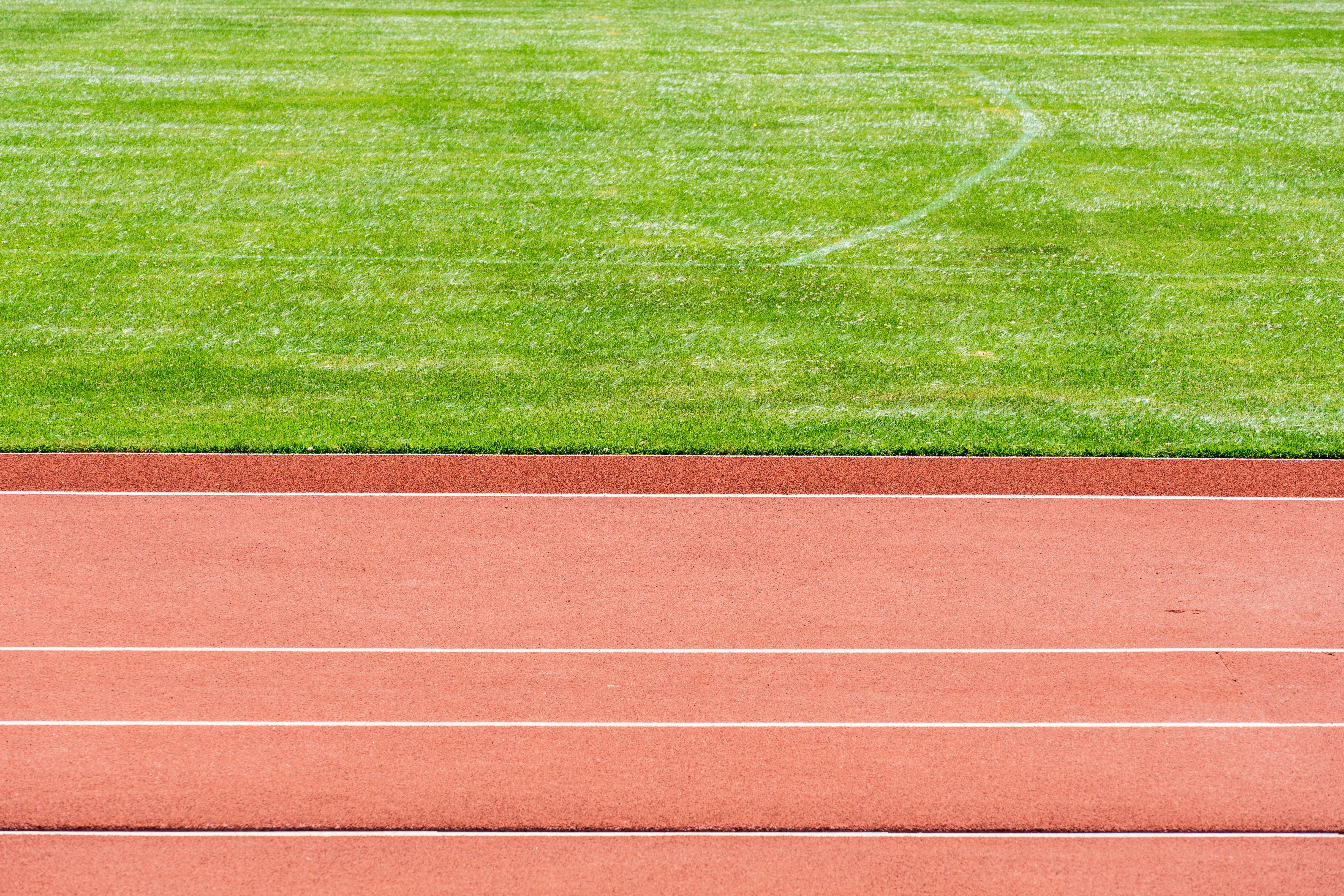 Empty track field photo – Free Stanford Image on Unsplash
