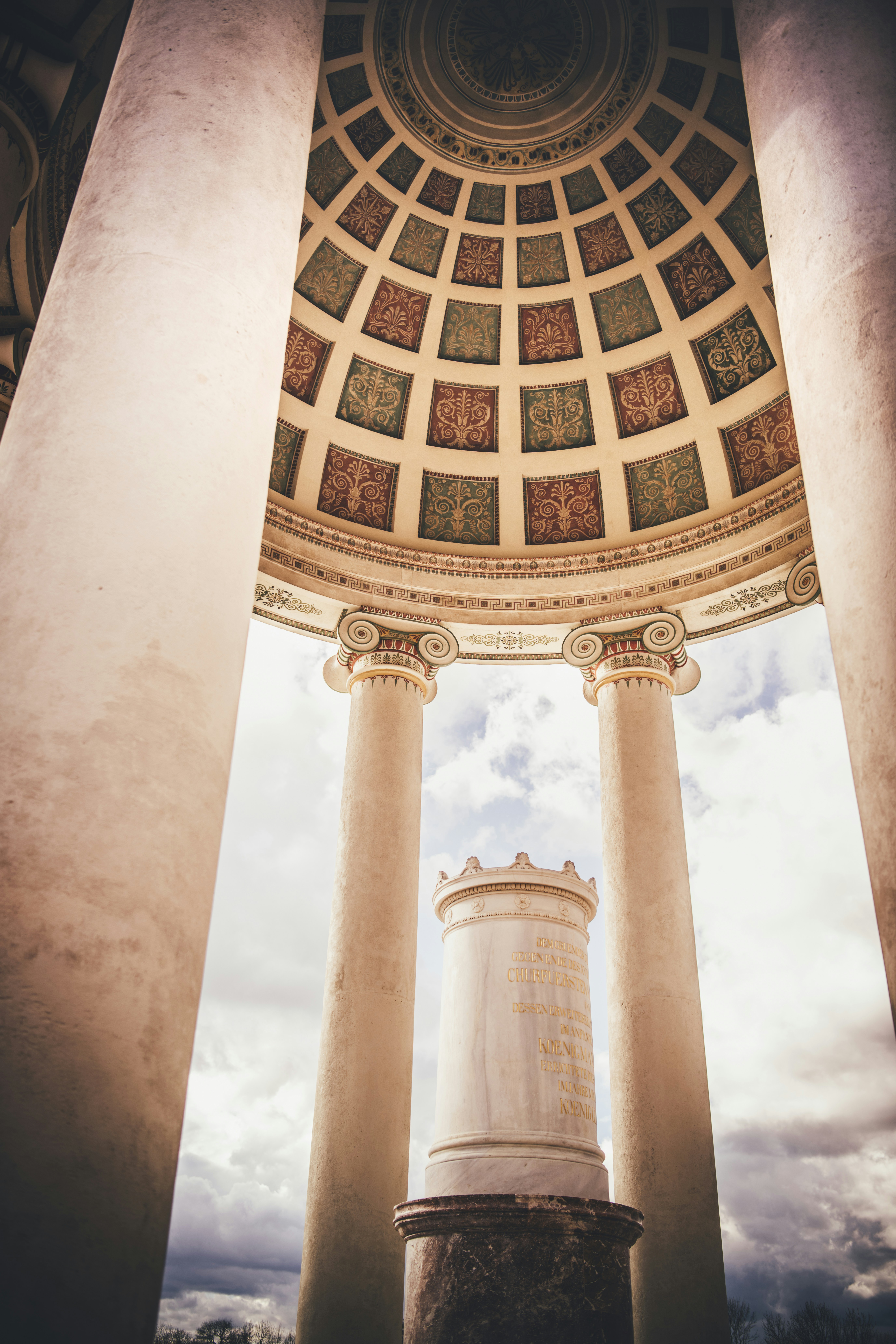 White concrete pillar temple photo – Free Building Image on Unsplash