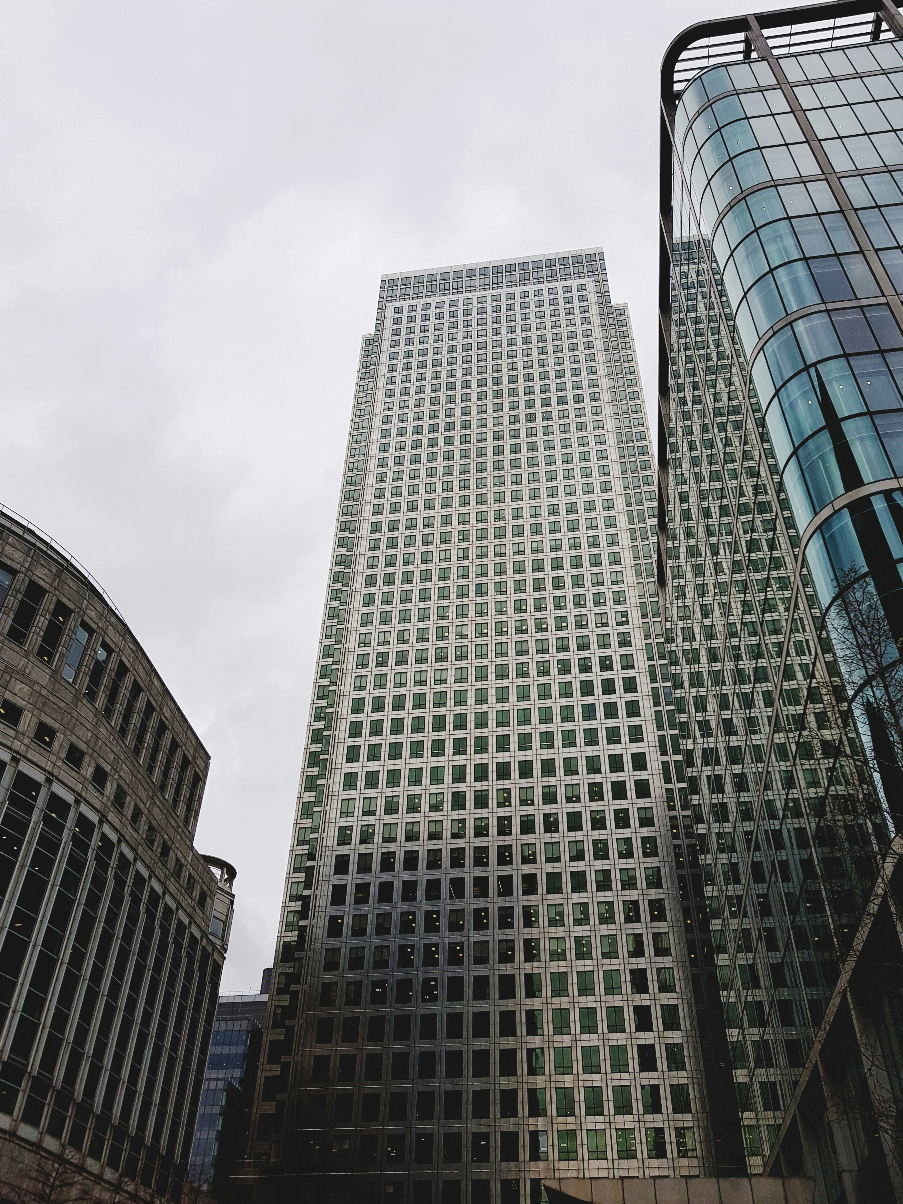 Grey high rise building at daytime photo – Free Building Image on Unsplash