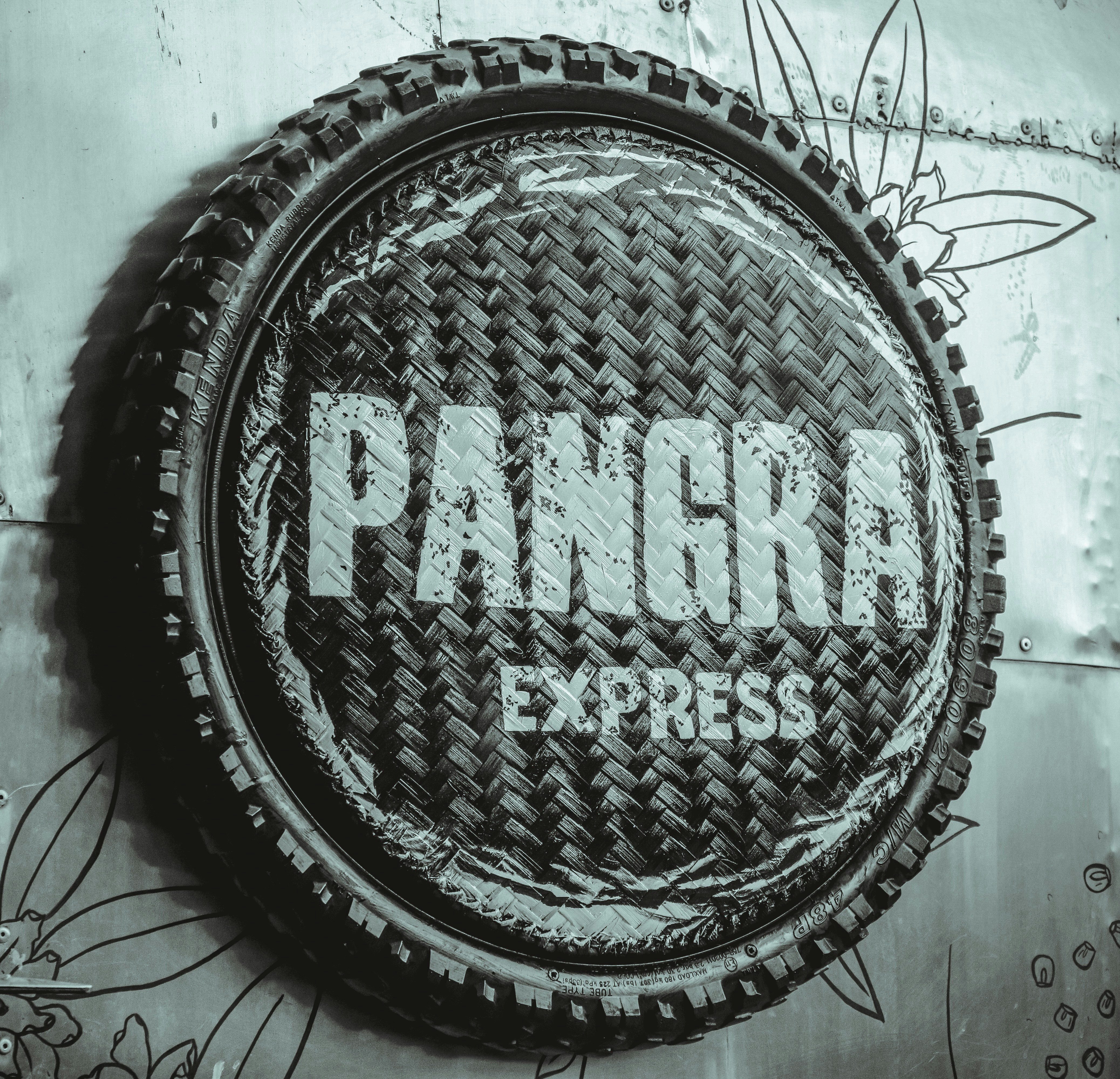 Foto Señalización de Pangra Express – Imagen Gris gratis en Unsplash