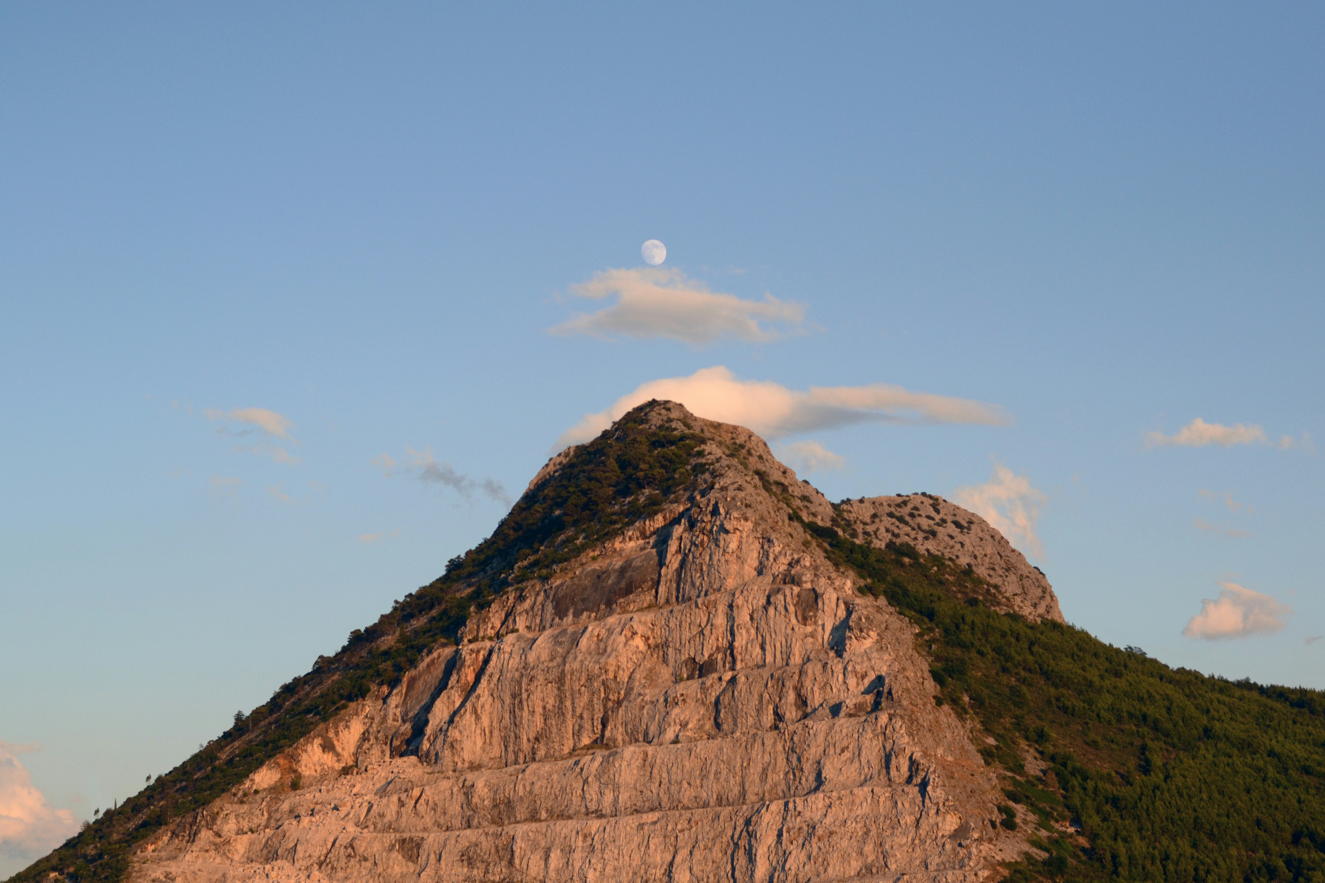 Pyramide de jour photo – Photo Croatie Gratuite sur Unsplash