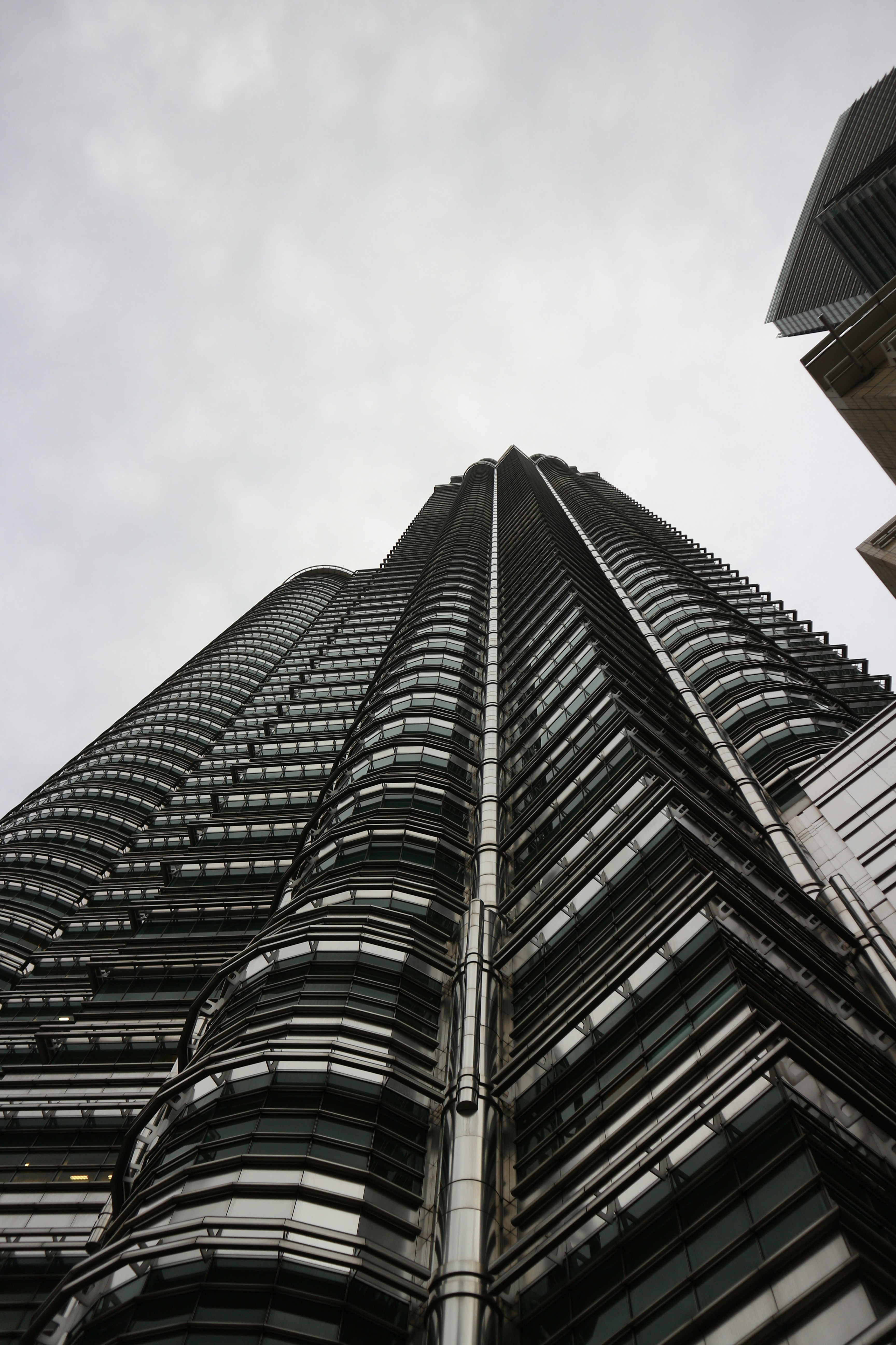 Greyscale photo of high-rise building photo – Free Grey Image on Unsplash