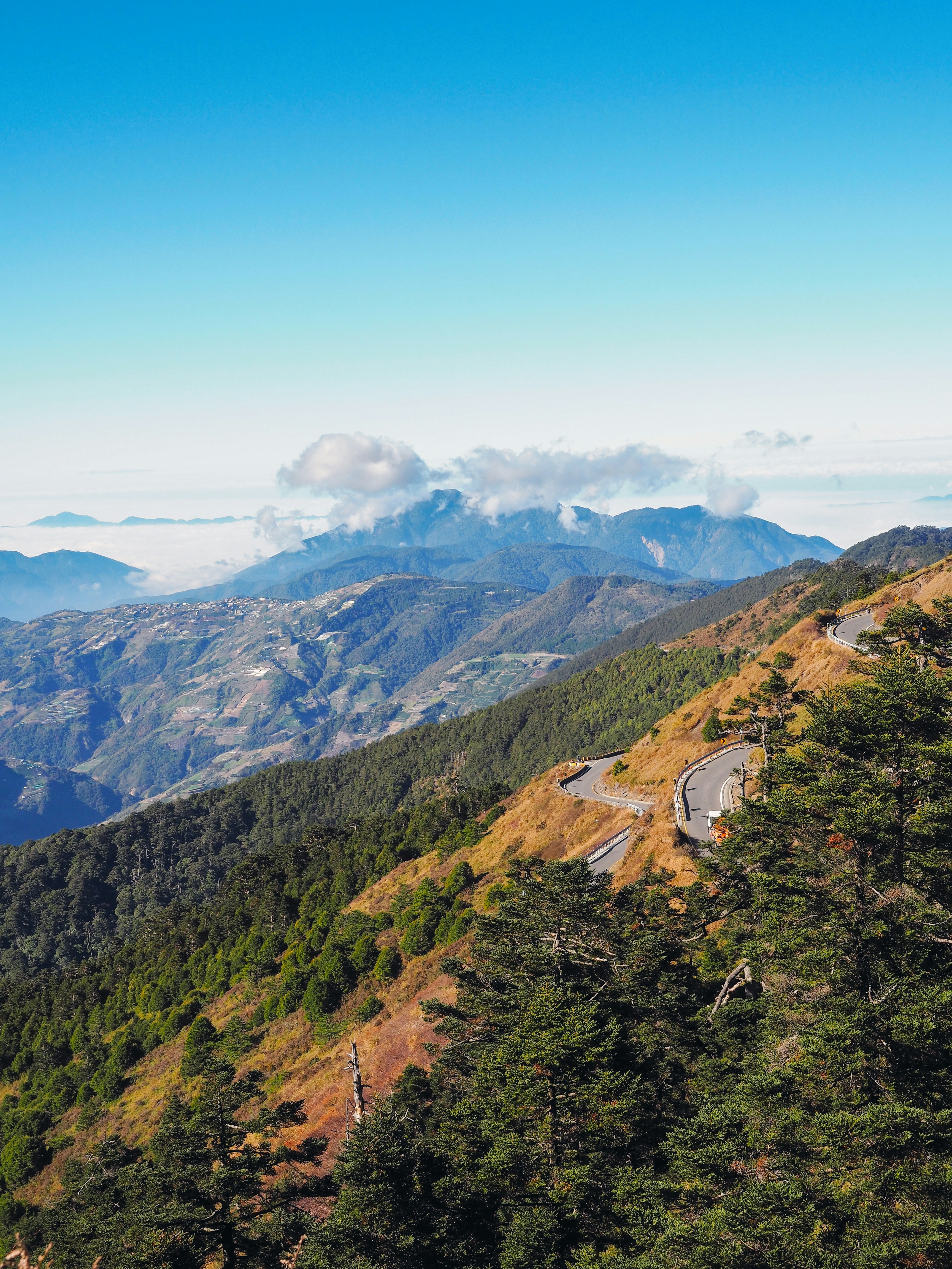Taiwan Mountain Pictures | Download Free Images on Unsplash