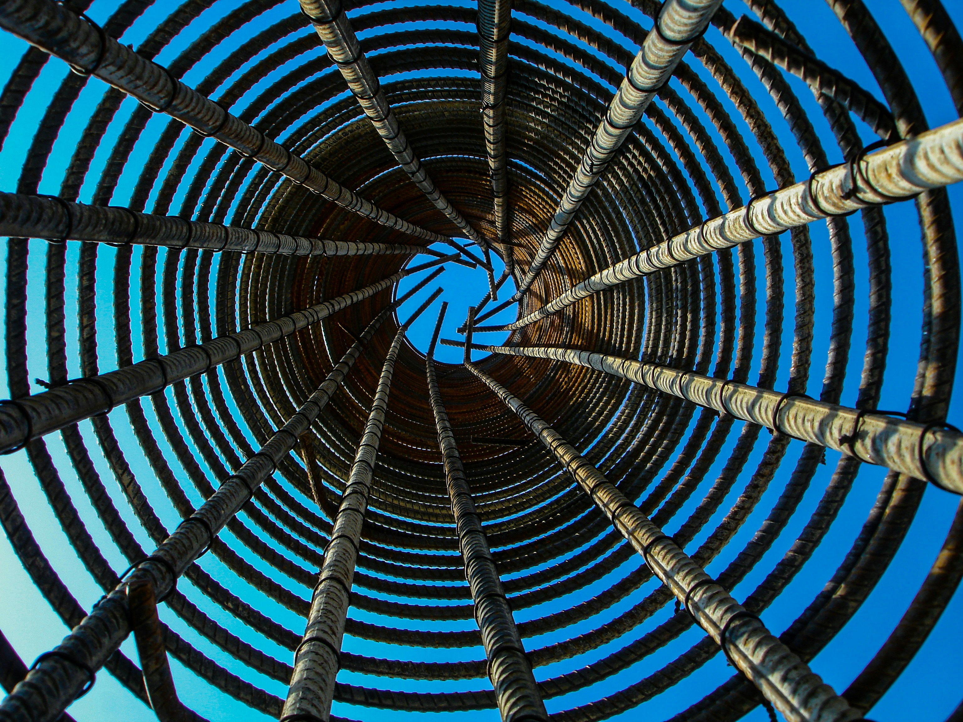 Low angle view of metal pillar frame photo – Free Pattern Image on Unsplash