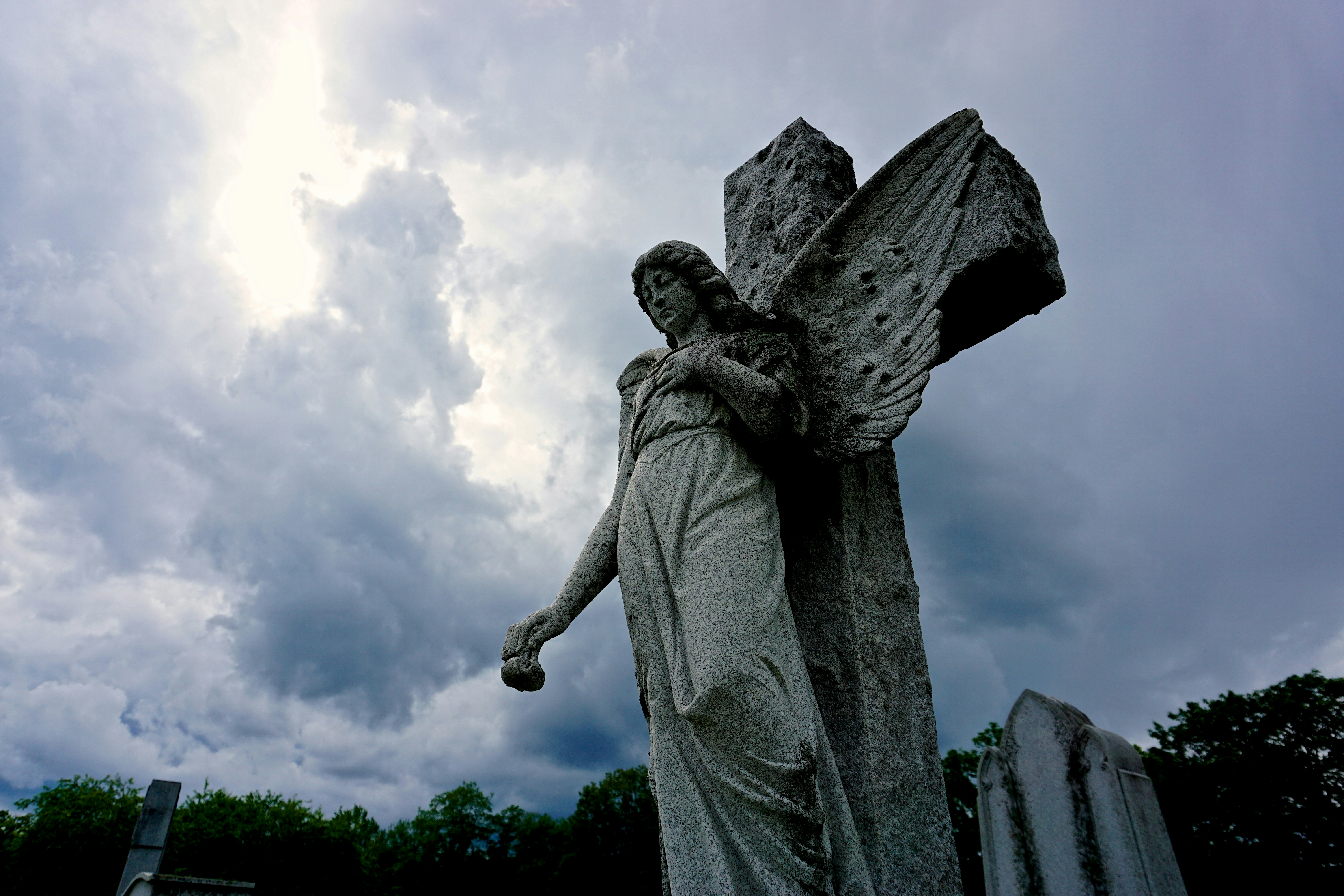 Angel statue during daytime photo – Free Art Image on Unsplash