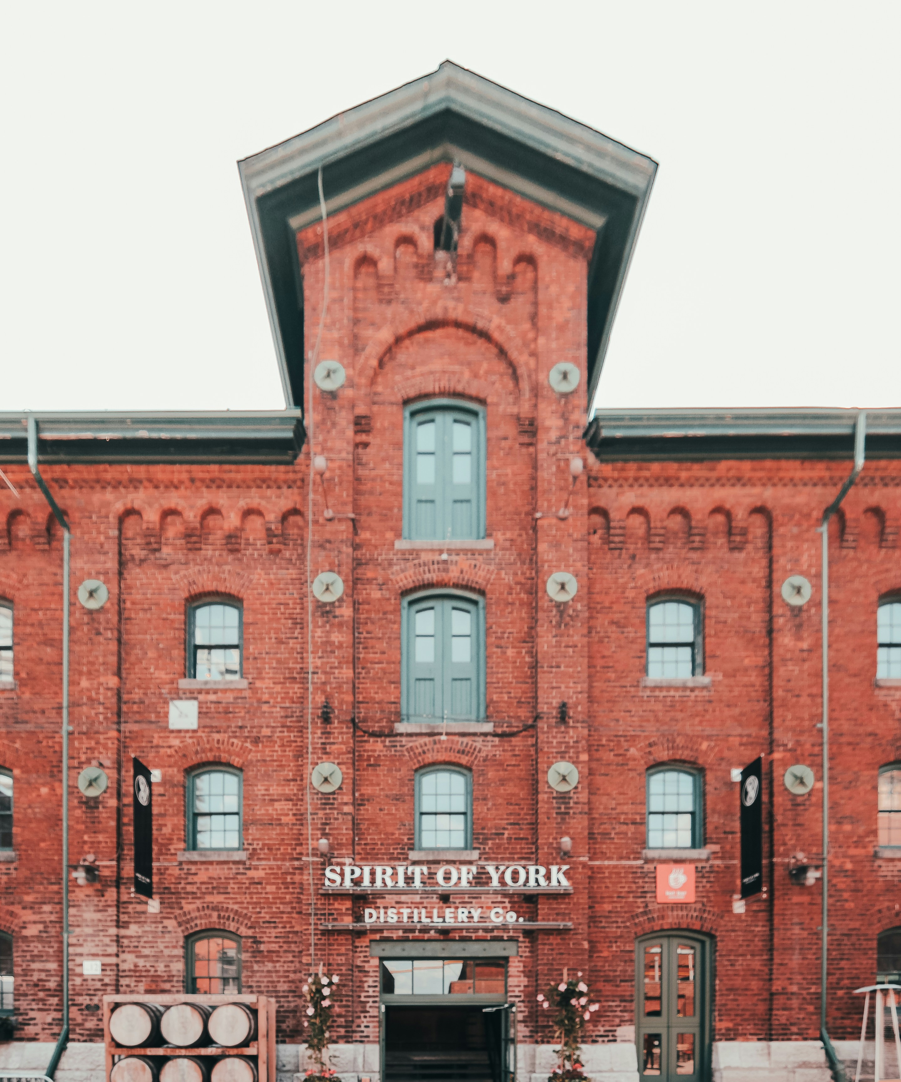 Spirit of York structure photo – Free Distillery district Image on Unsplash