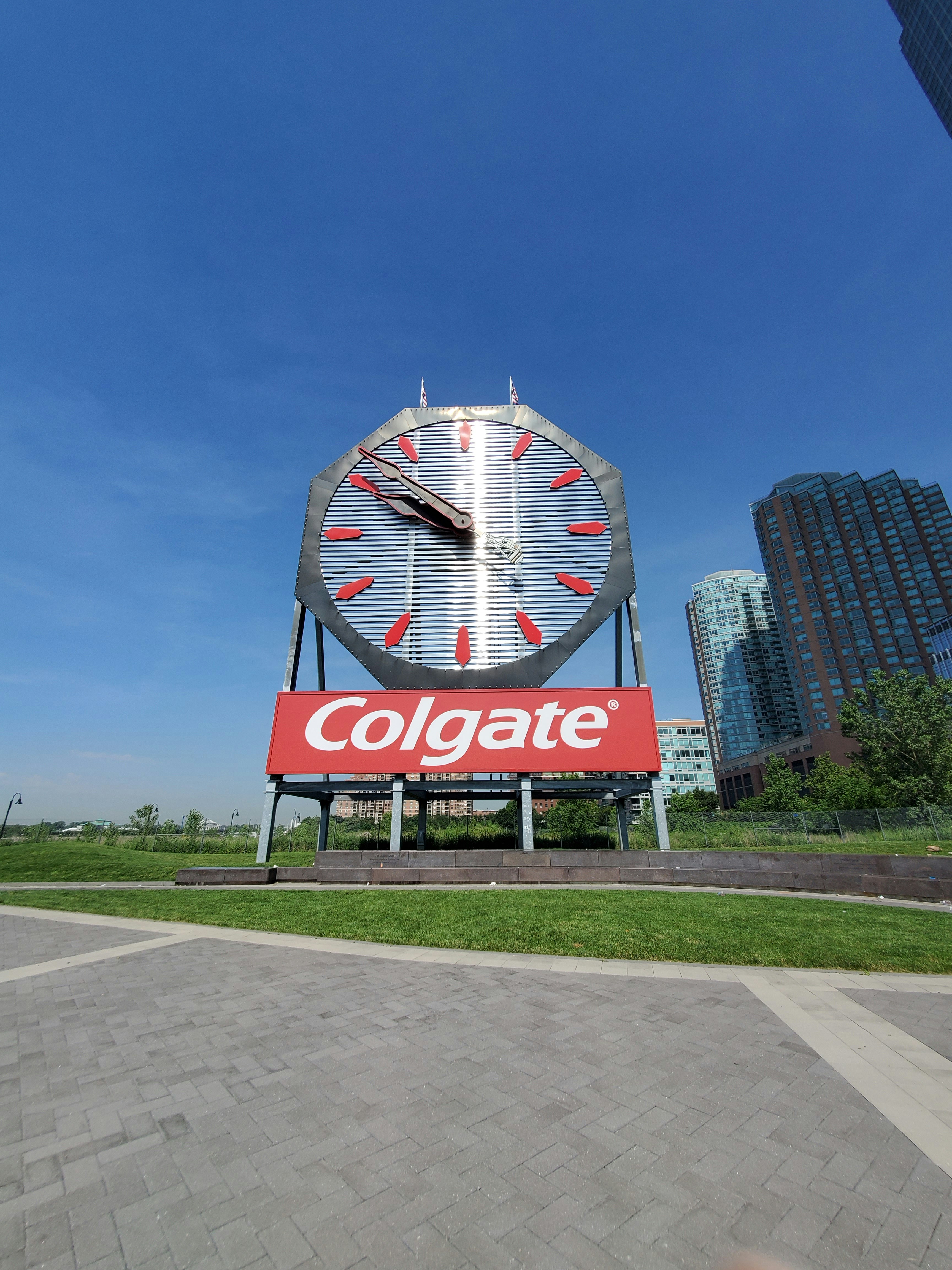 Colgate clock structure photo – Free Tarmac Image on Unsplash