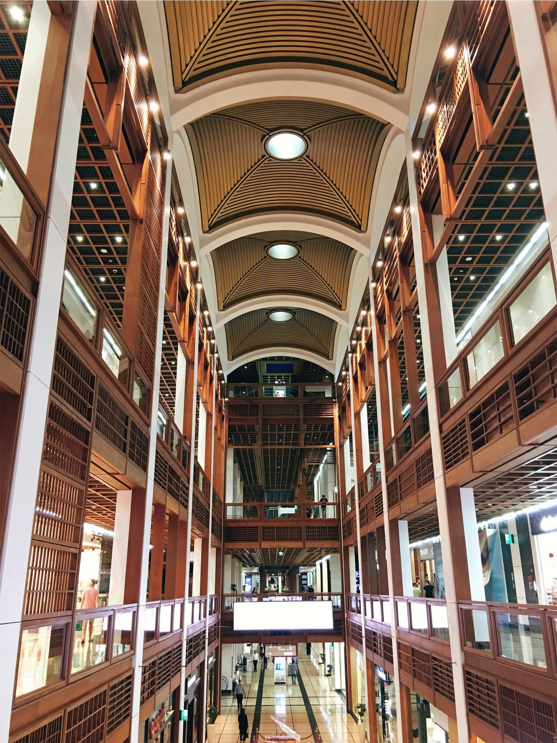 Brown and white building photo – Free Uni arab emirates Image on Unsplash
