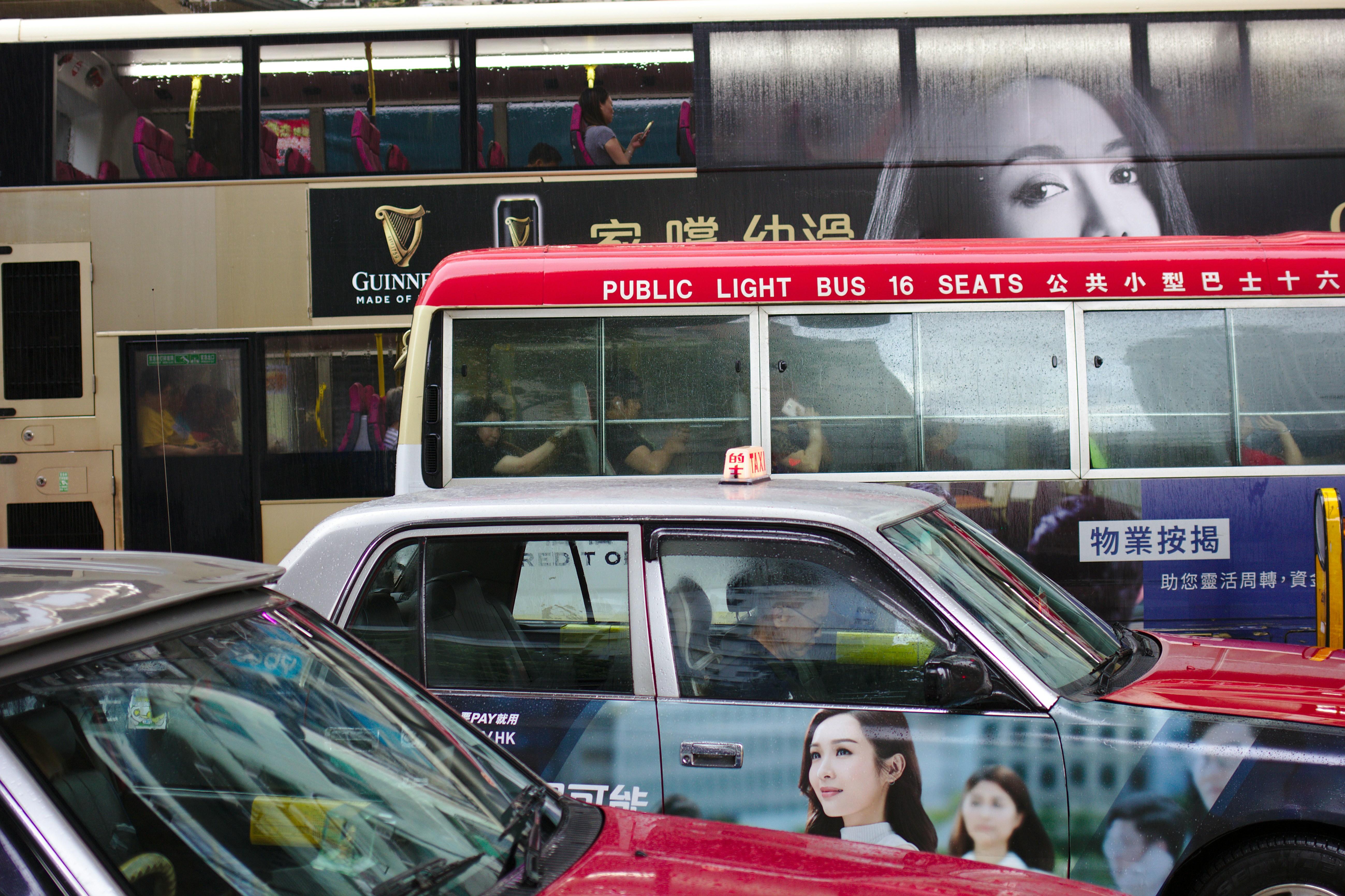 Portrait on the Go: a Side-Panel Ad Amid City Traffic