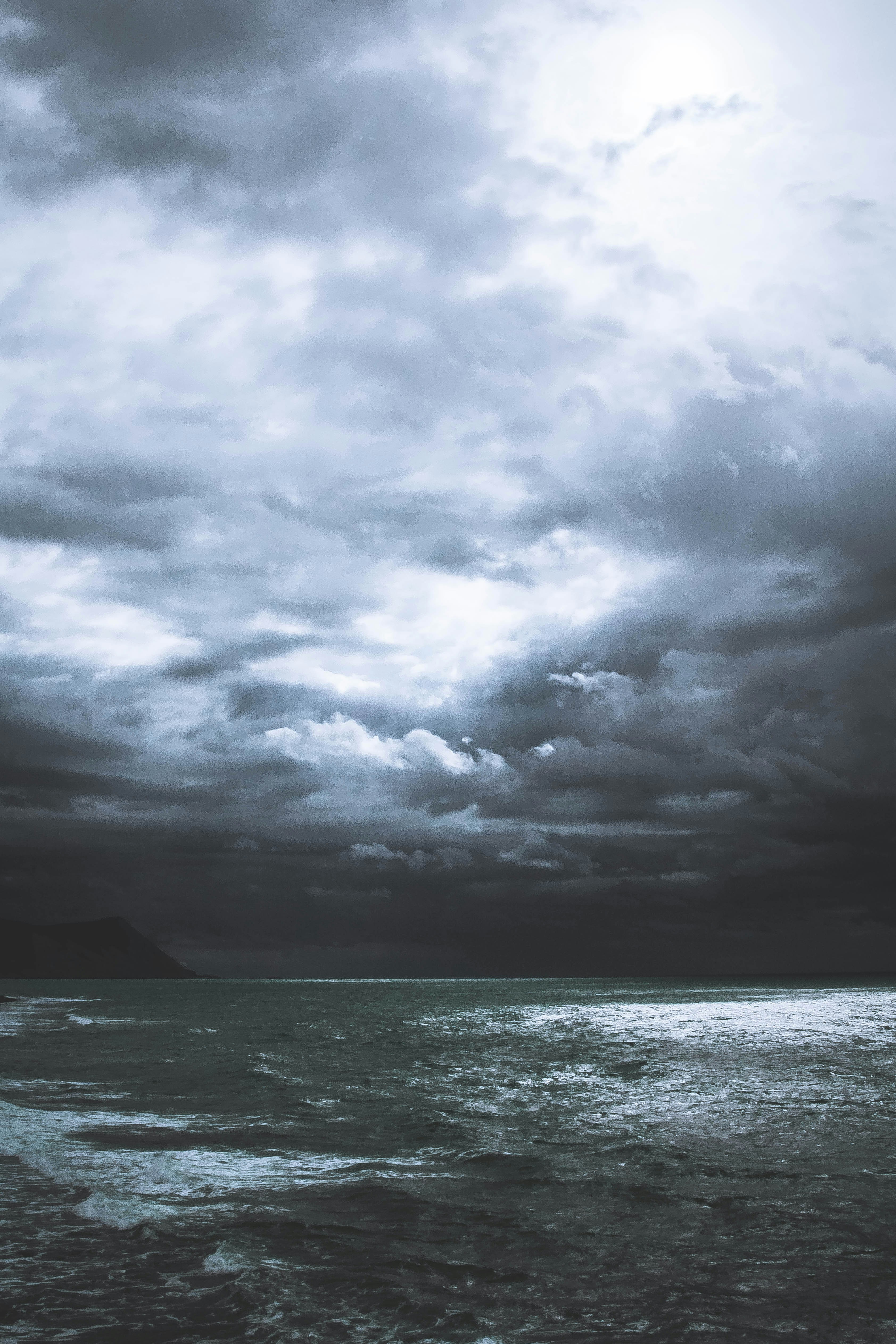 Storm Over the Slender Horizon