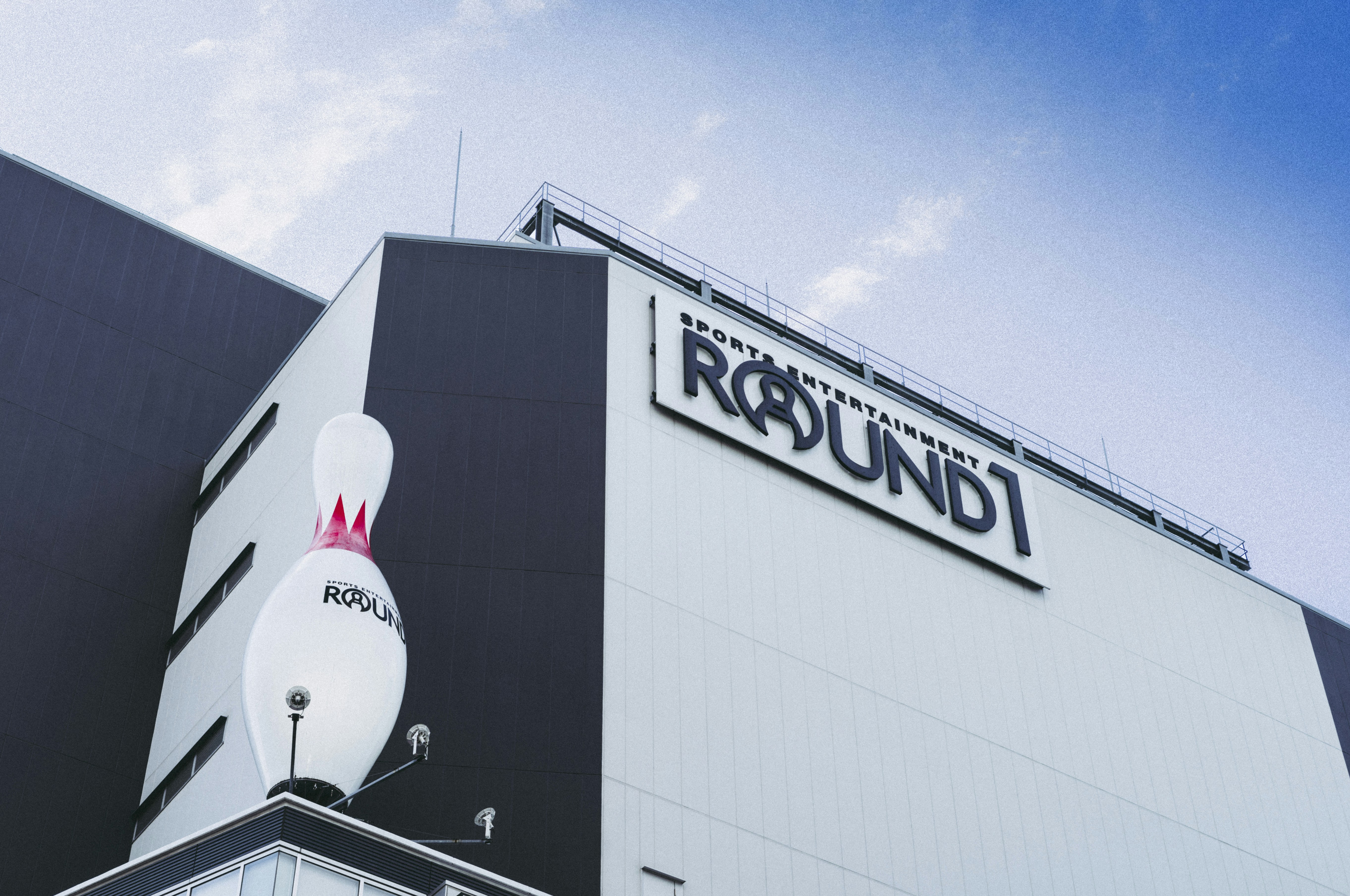 Round 1sign photo – Free Japan Image on Unsplash