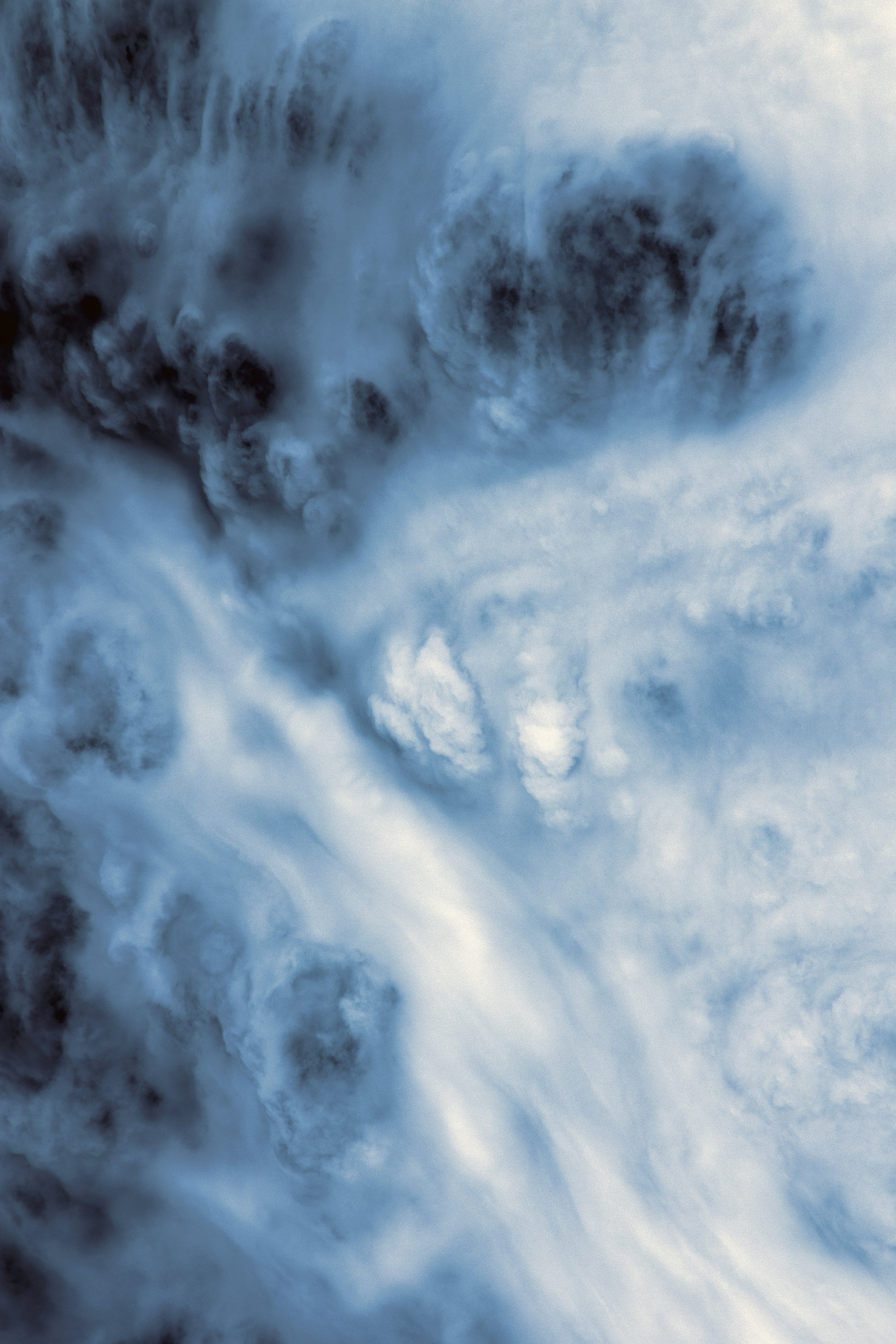 Whispers of the Sky: An Ethereal Cloudscape