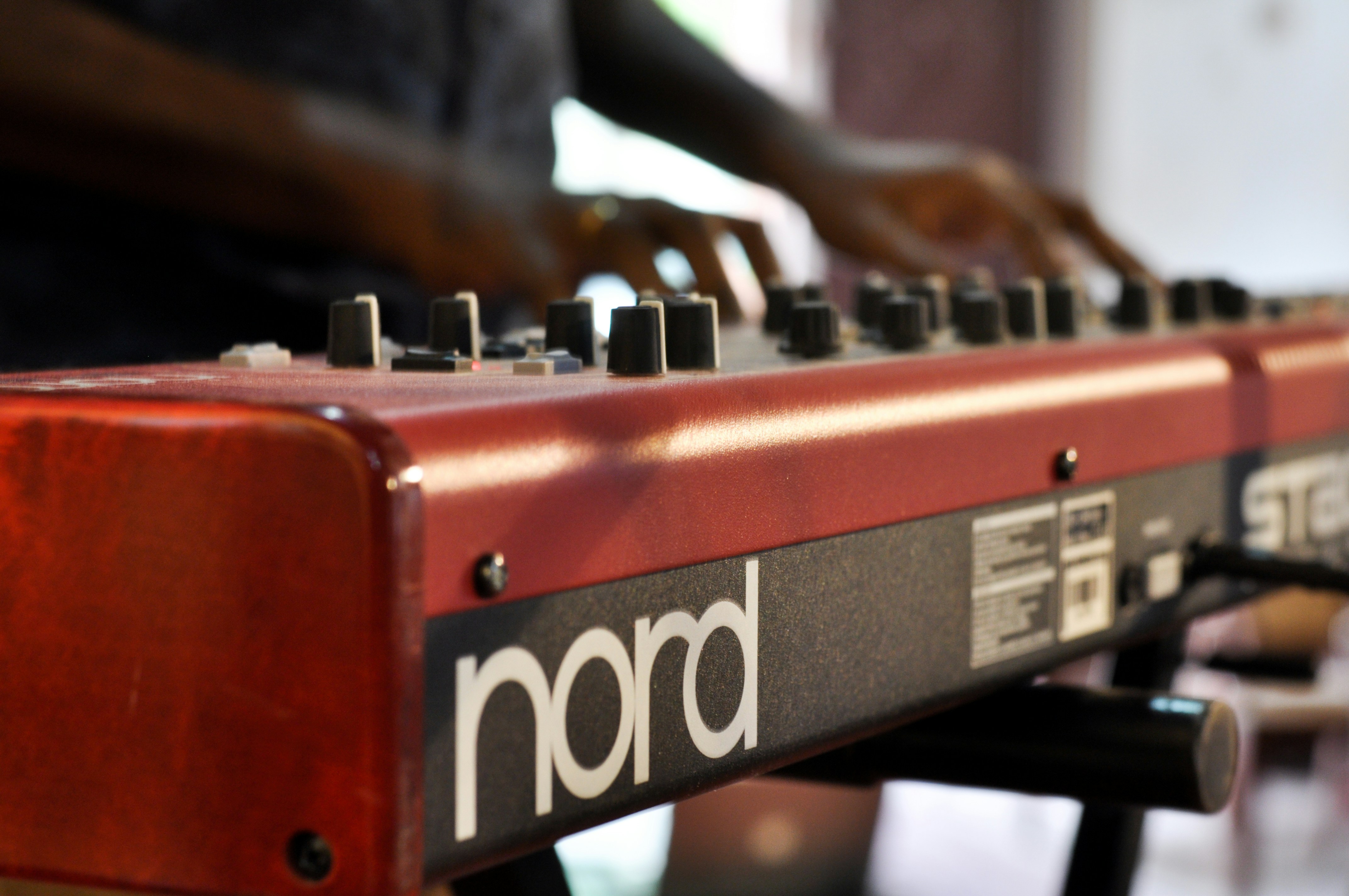 Red Nord audio mixer photo – Free Music Image on Unsplash