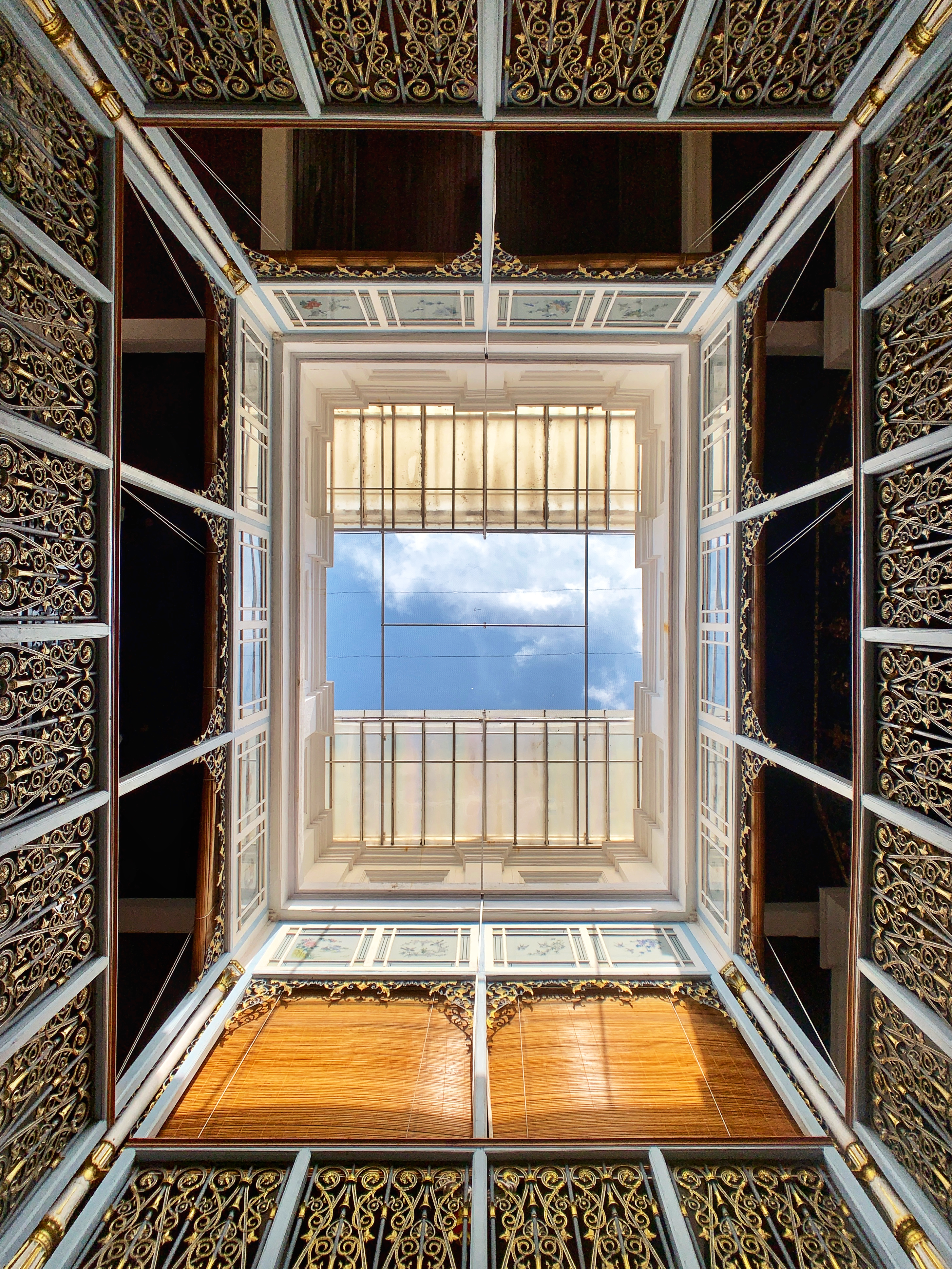 A view of the inside of a metal structure photo – Free Architecture ...