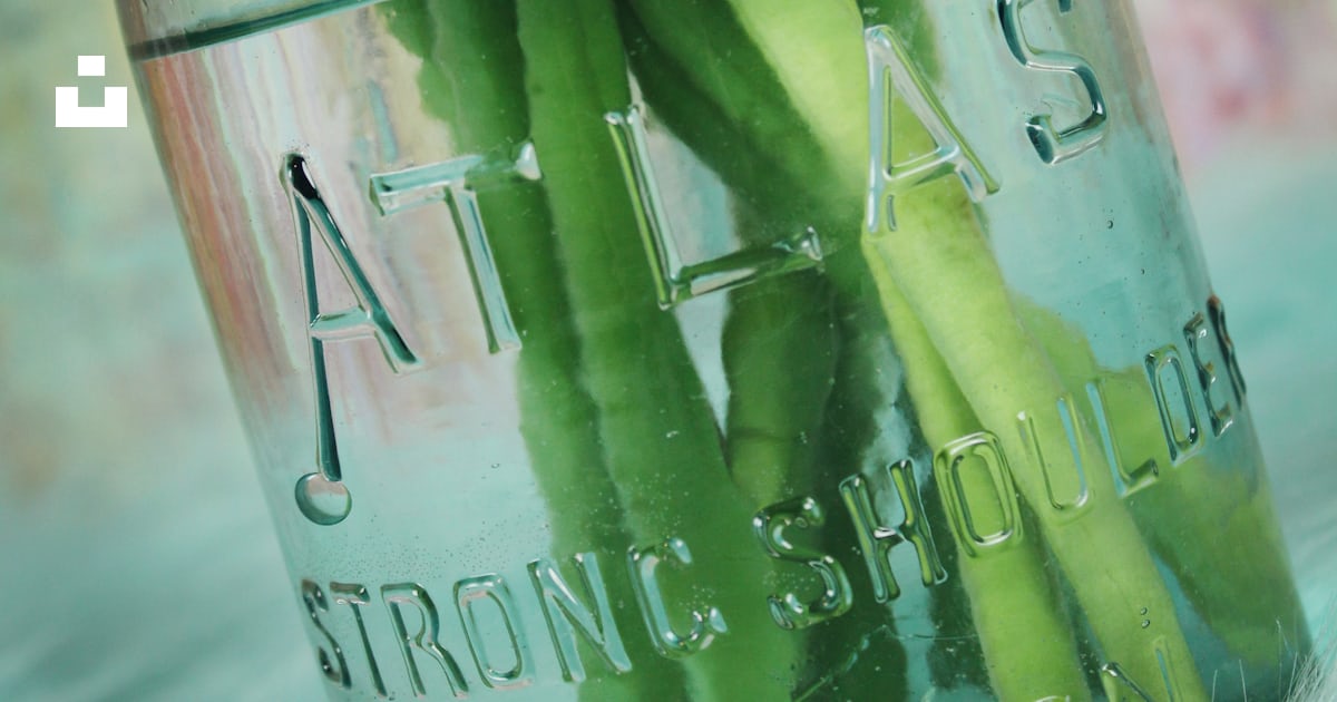 Clear Glass Mason Jar Photo Free Green Image On Unsplash
