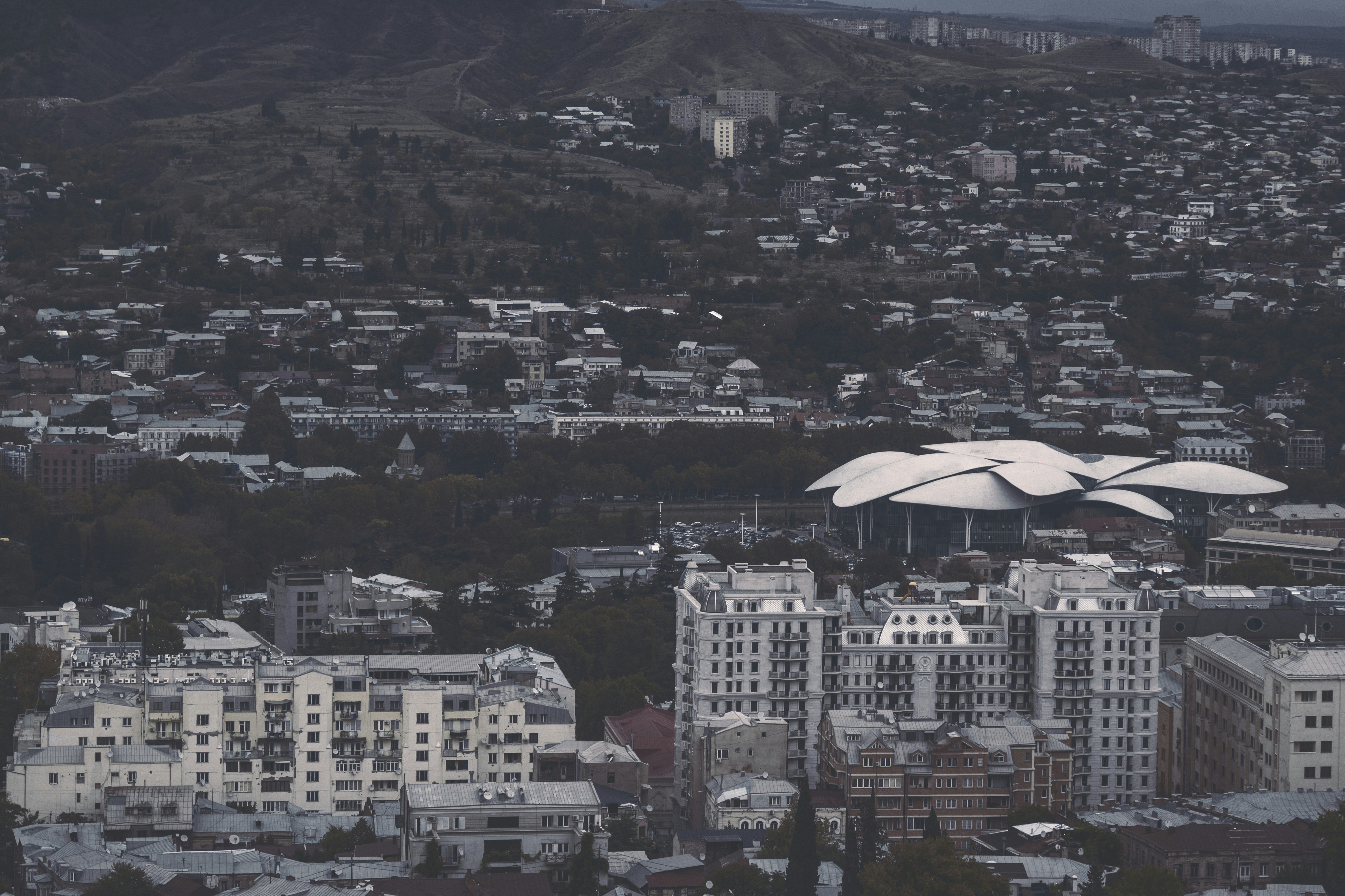 Nova Tbilisi Fotos | Baixe imagens gratuitas na Unsplash