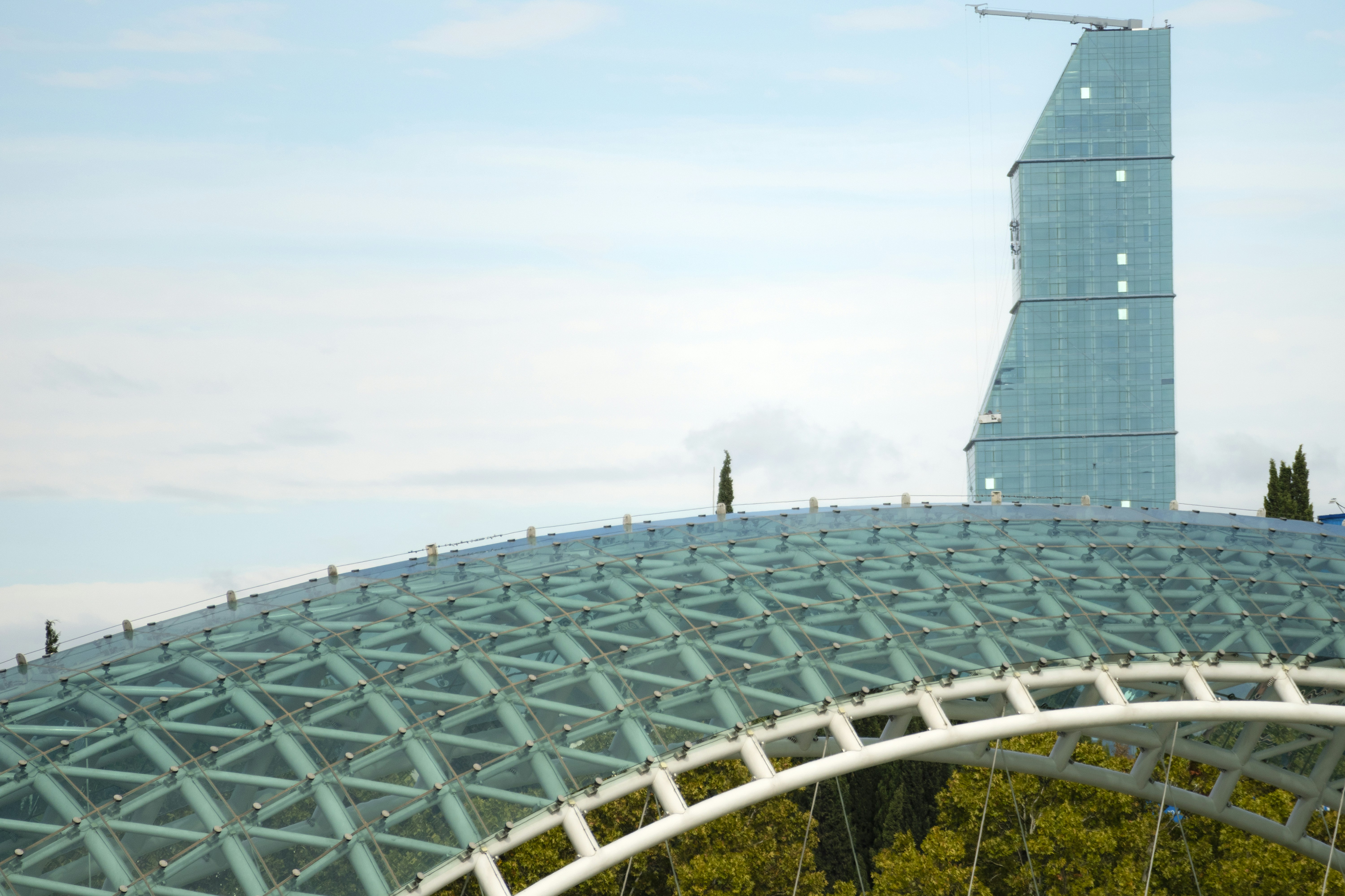 Green high-rise structure photo – Free Georgia Image on Unsplash