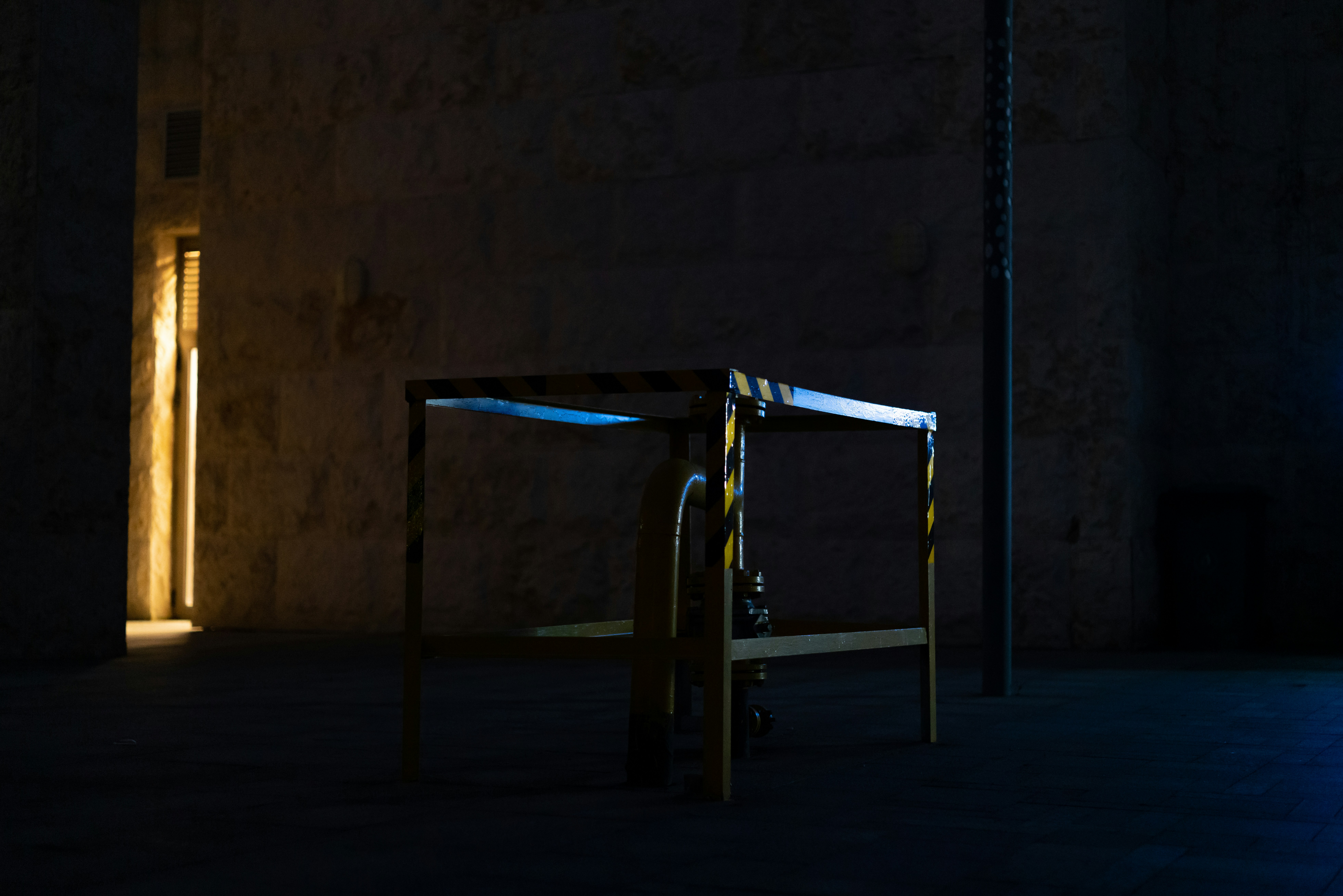 Dim Workshop Biolume: A Quiet Corner under Night Illumination