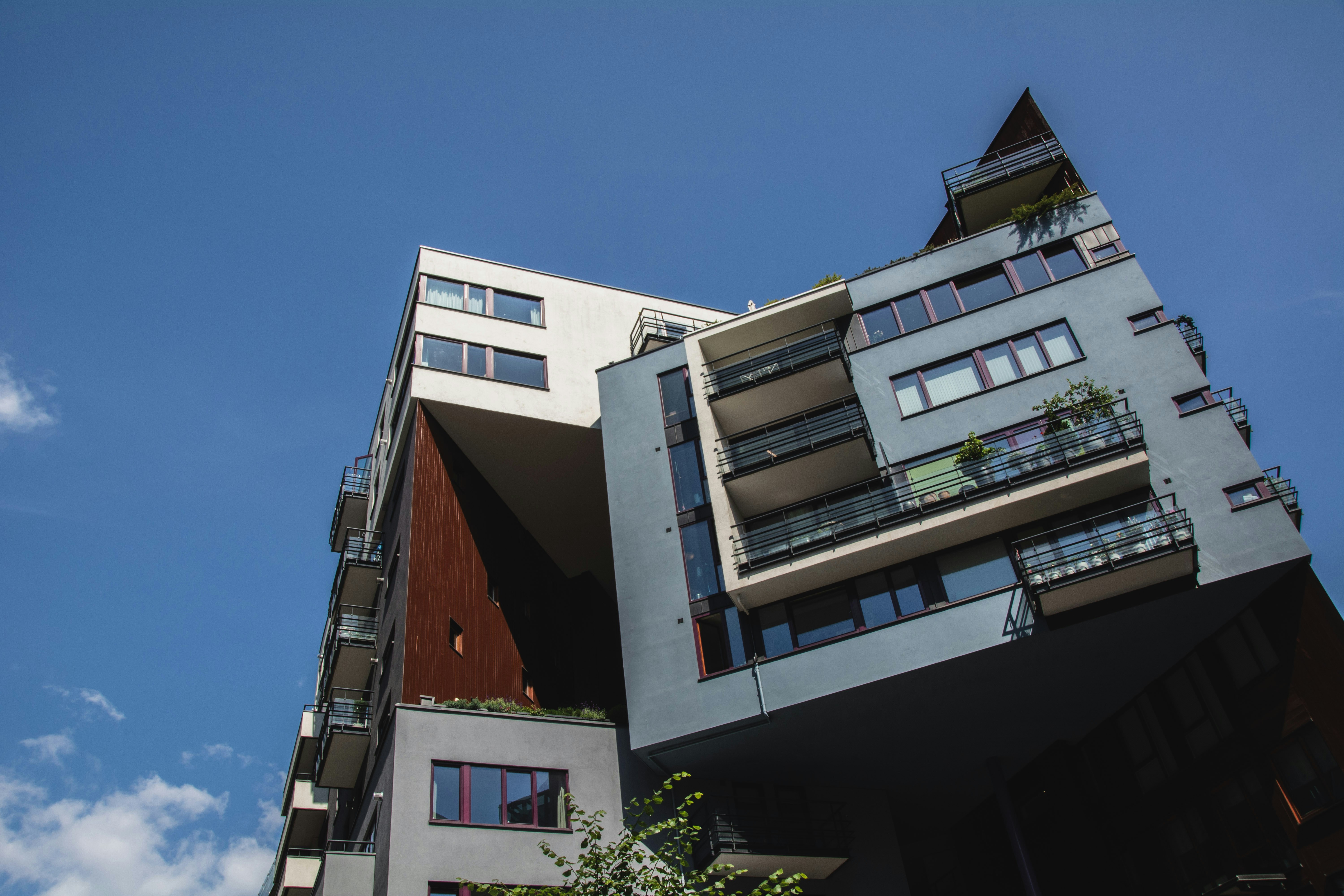 Grey concrete building photo – Free Norway Image on Unsplash