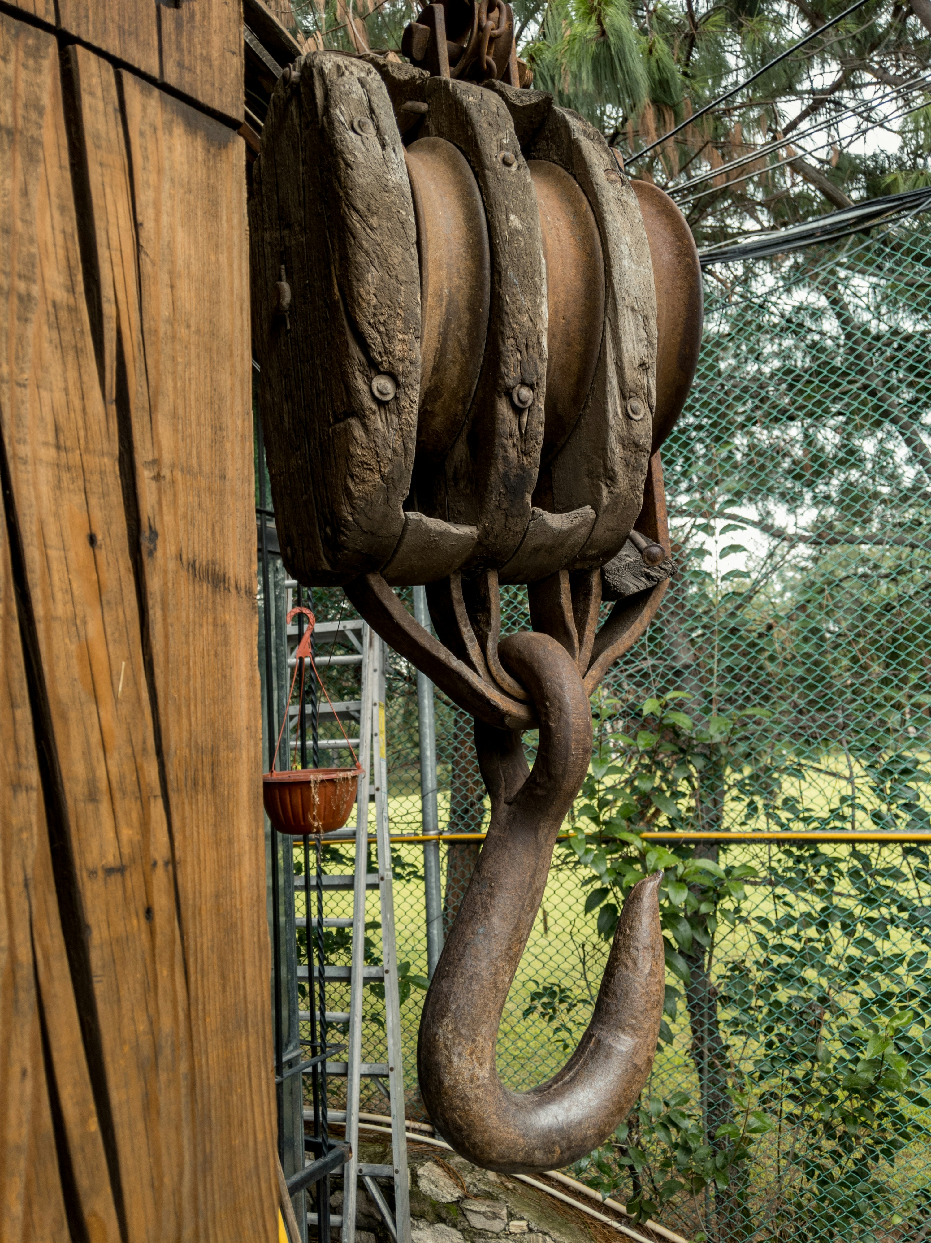 brown triple pulley