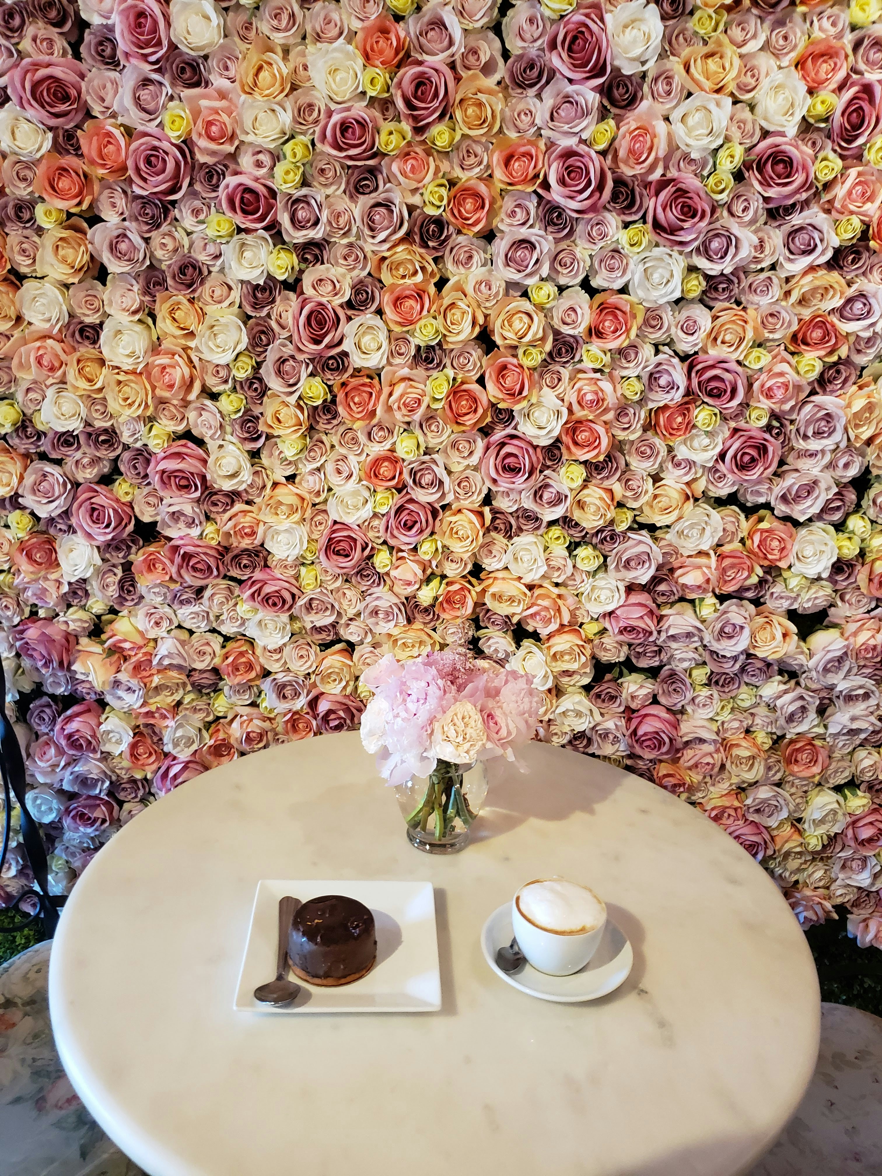 Round white wooden table photo – Free United states Image on Unsplash