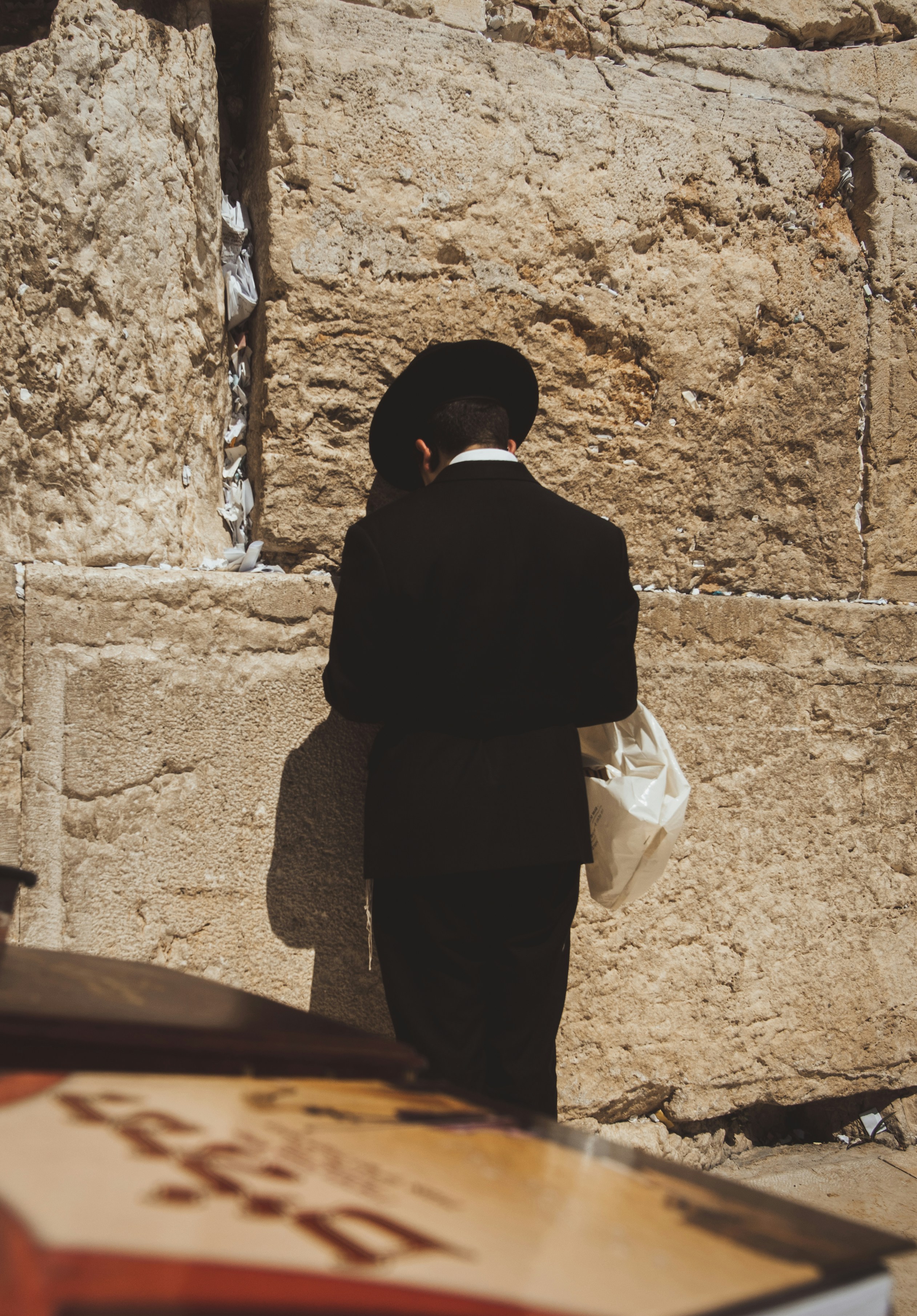 Man facing wall photo – Free Wall Image on Unsplash
