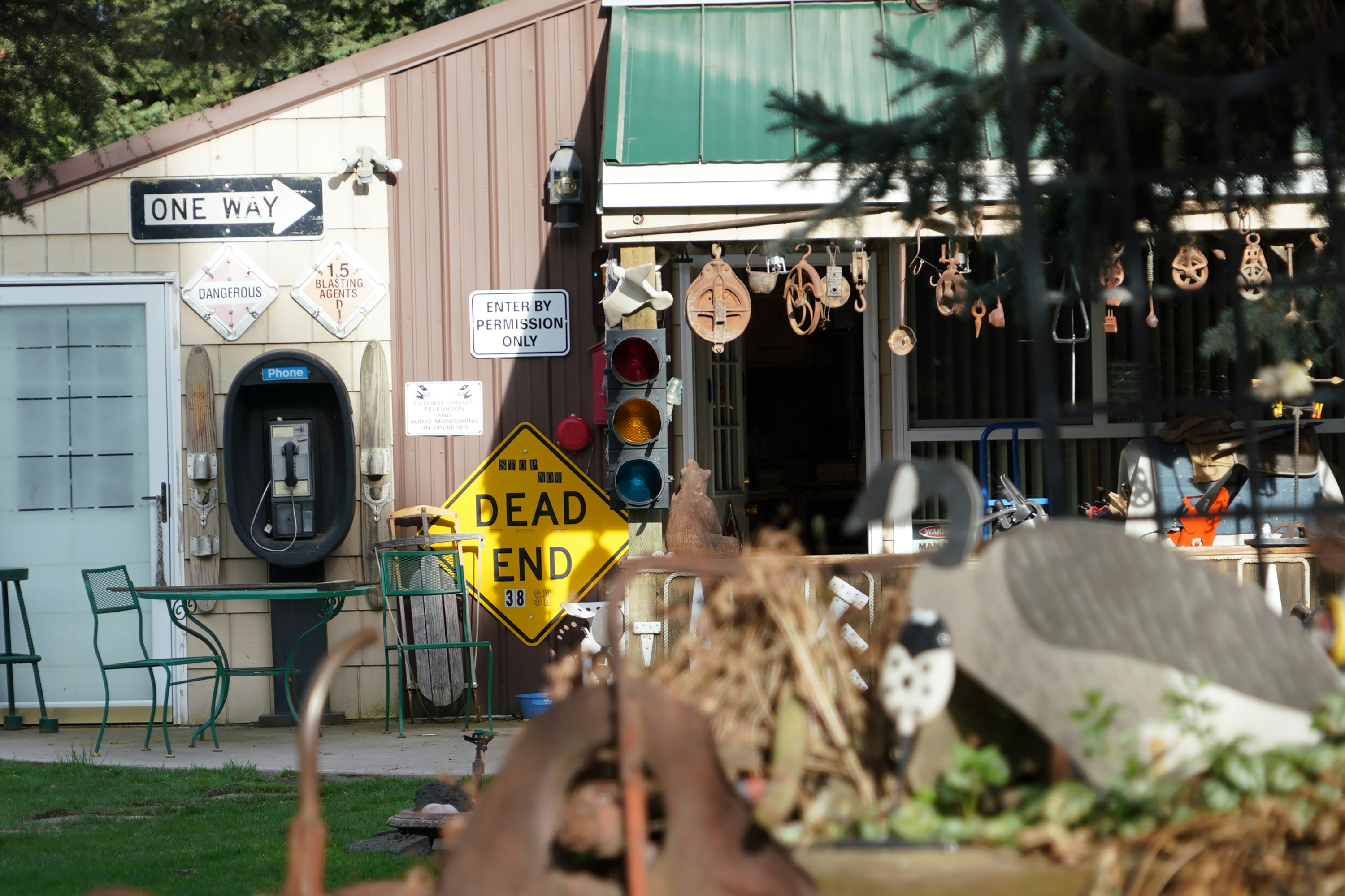 Dead End Café: Street Signage and Outdoor Shopfront
