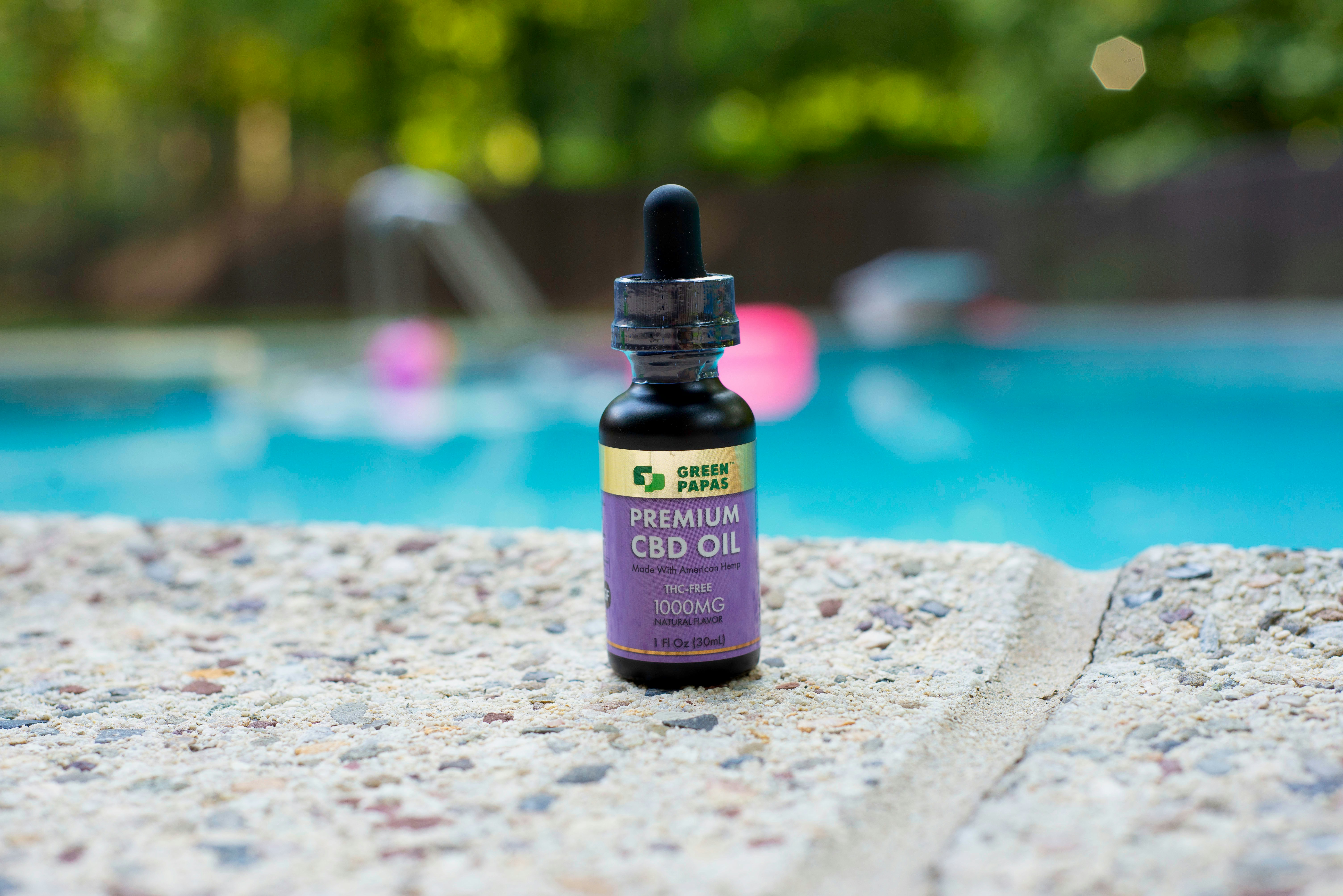 Poolside Drop: Premium CBD Oil in a Quiet Spotlight