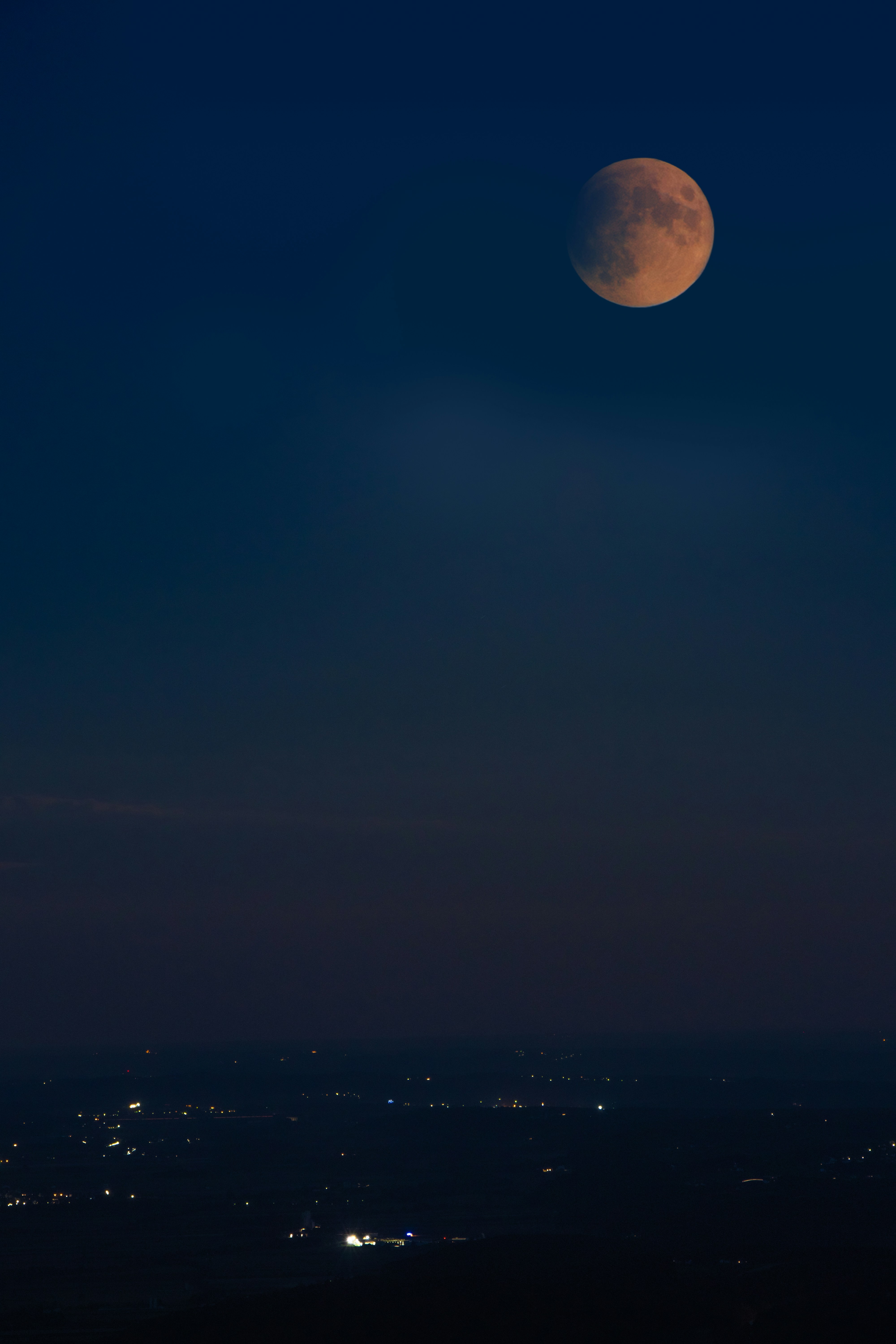 Brown moon photo – Free Moon Image on Unsplash