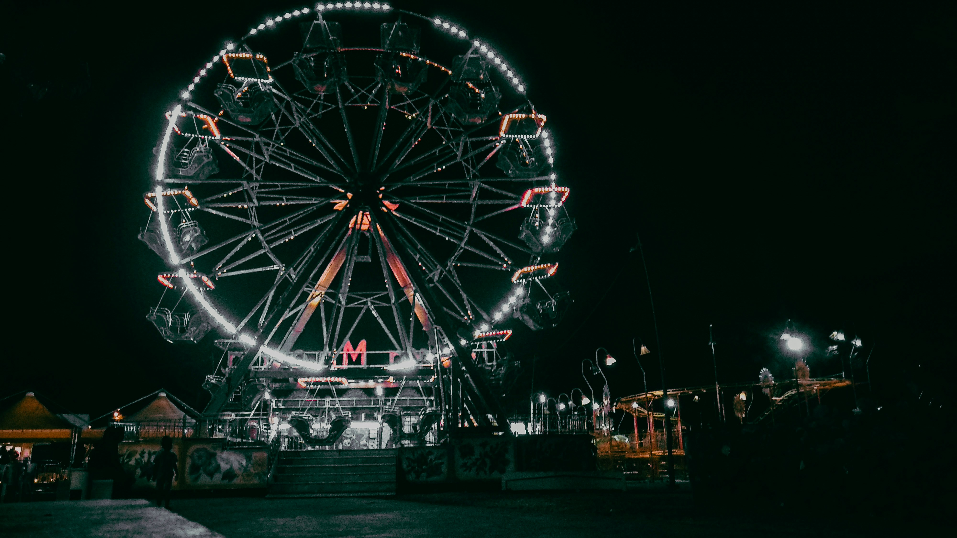 Black Ferris wheel during nighttime photo – Free Grey Image on Unsplash