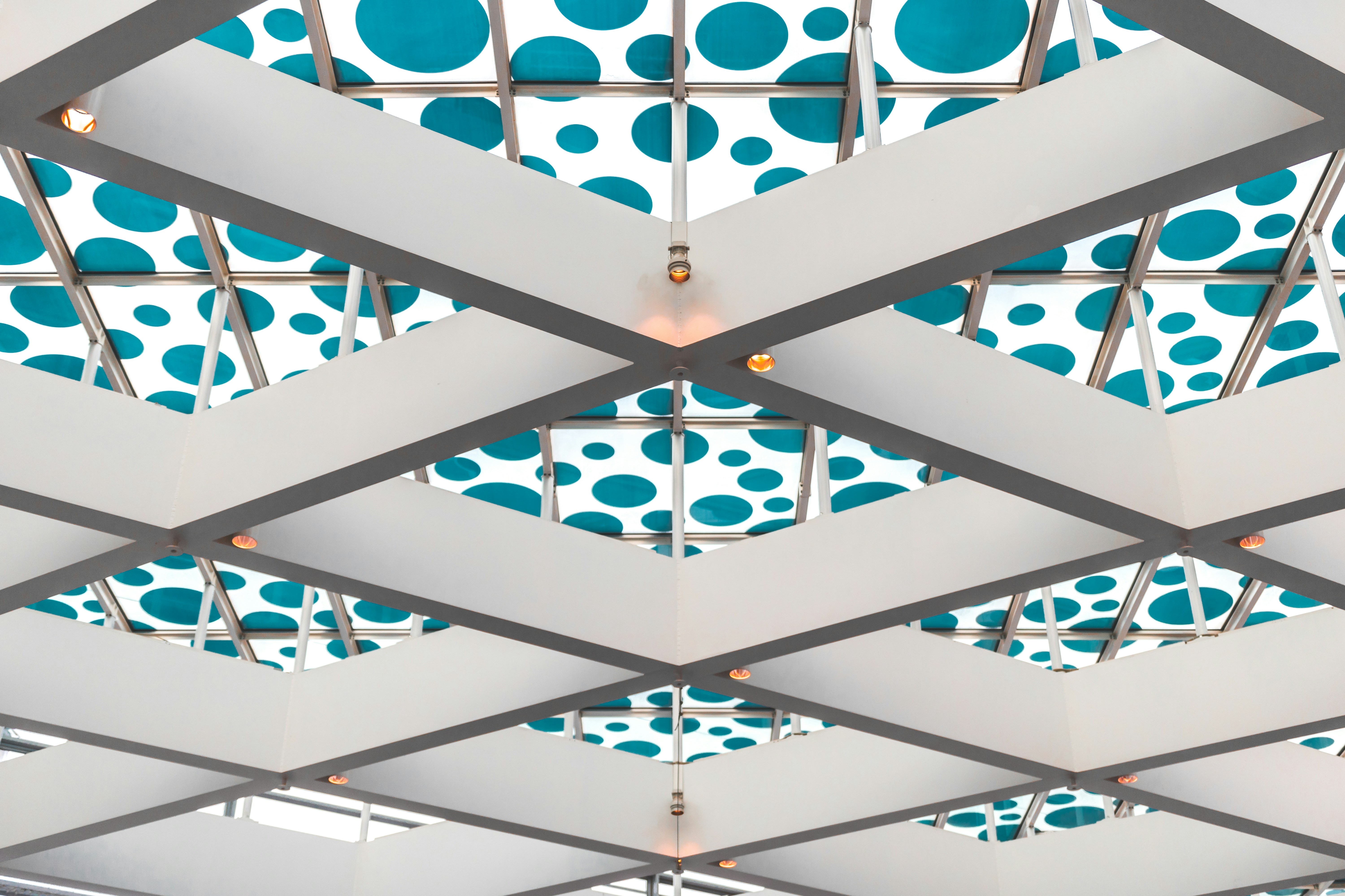 Teal Geometry: Intersecting Beams Over a Skyward Lattice