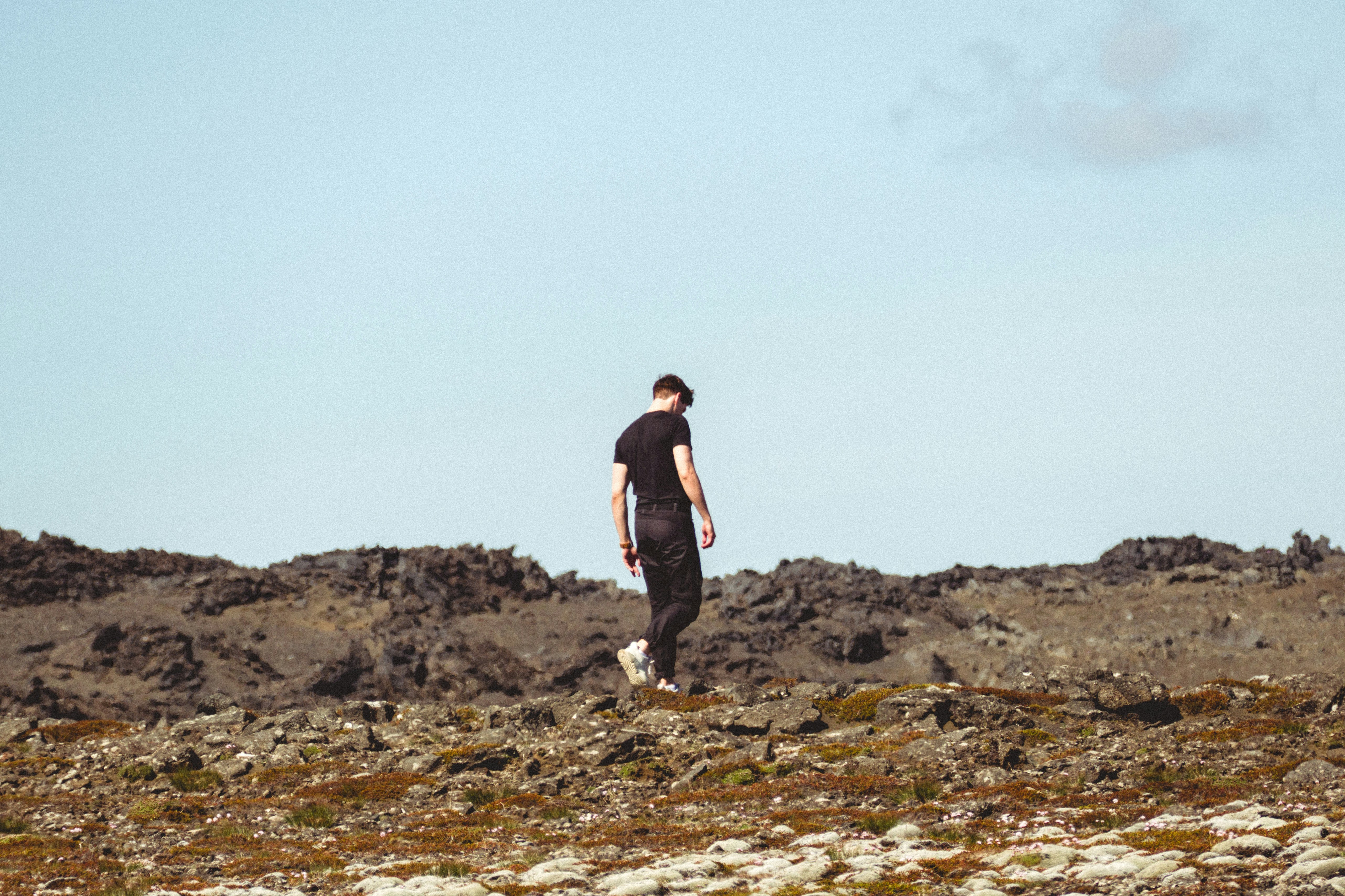 Man walking photo – Free Grey Image on Unsplash