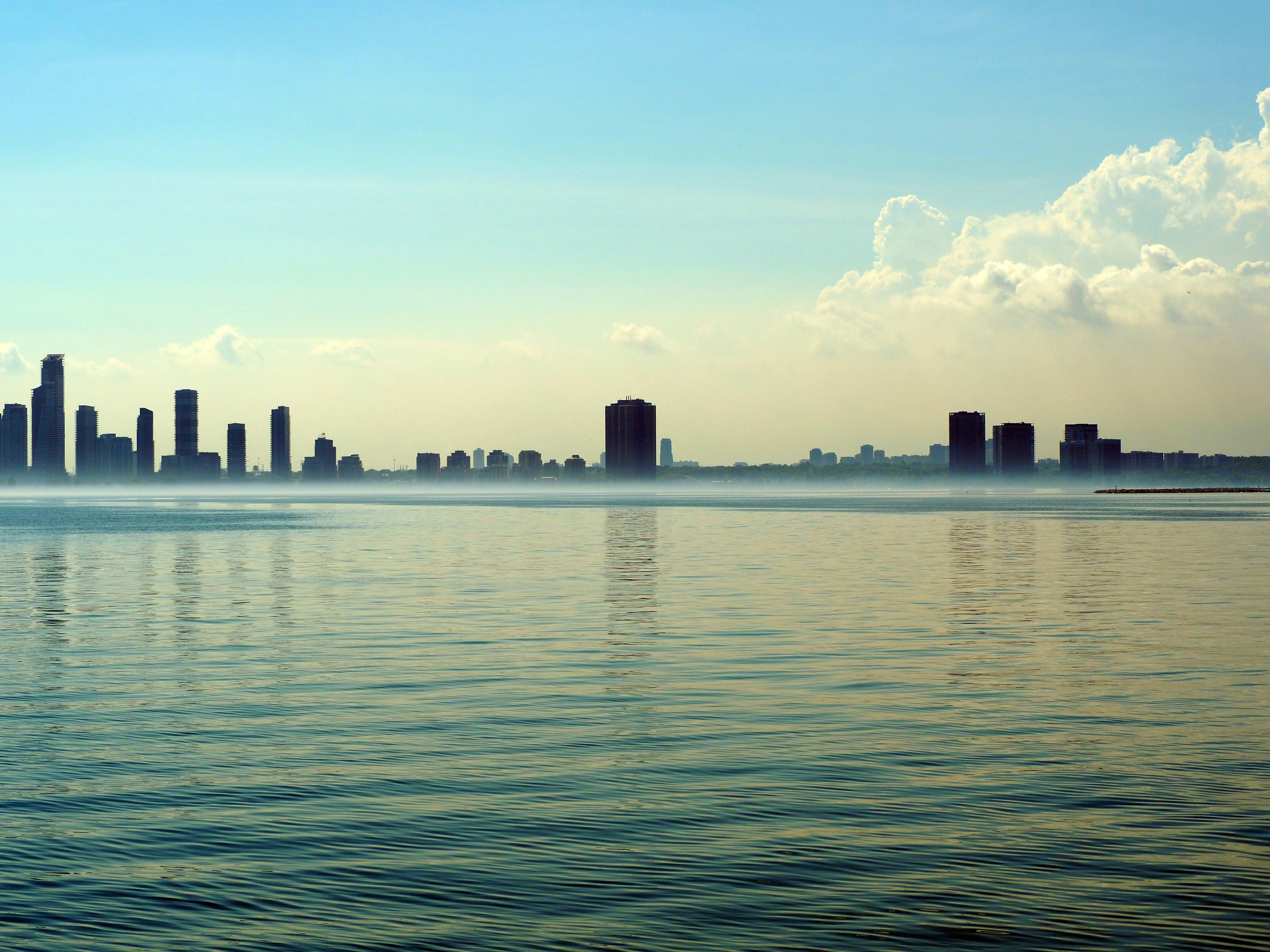 Buildings near ocean during daytime photo – Free Toronto Image on Unsplash