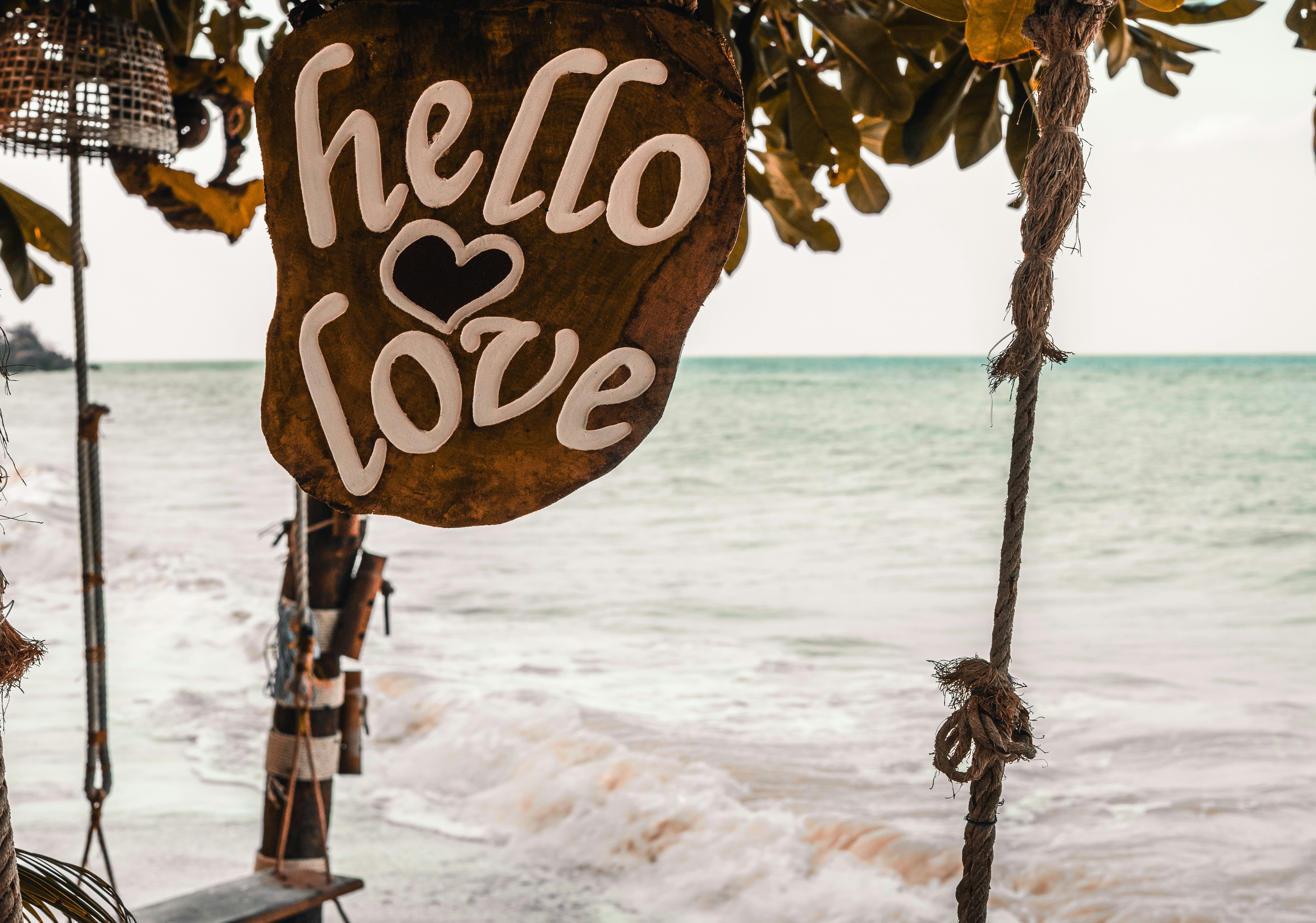Hello Love signage photo – Free Beach Image on Unsplash