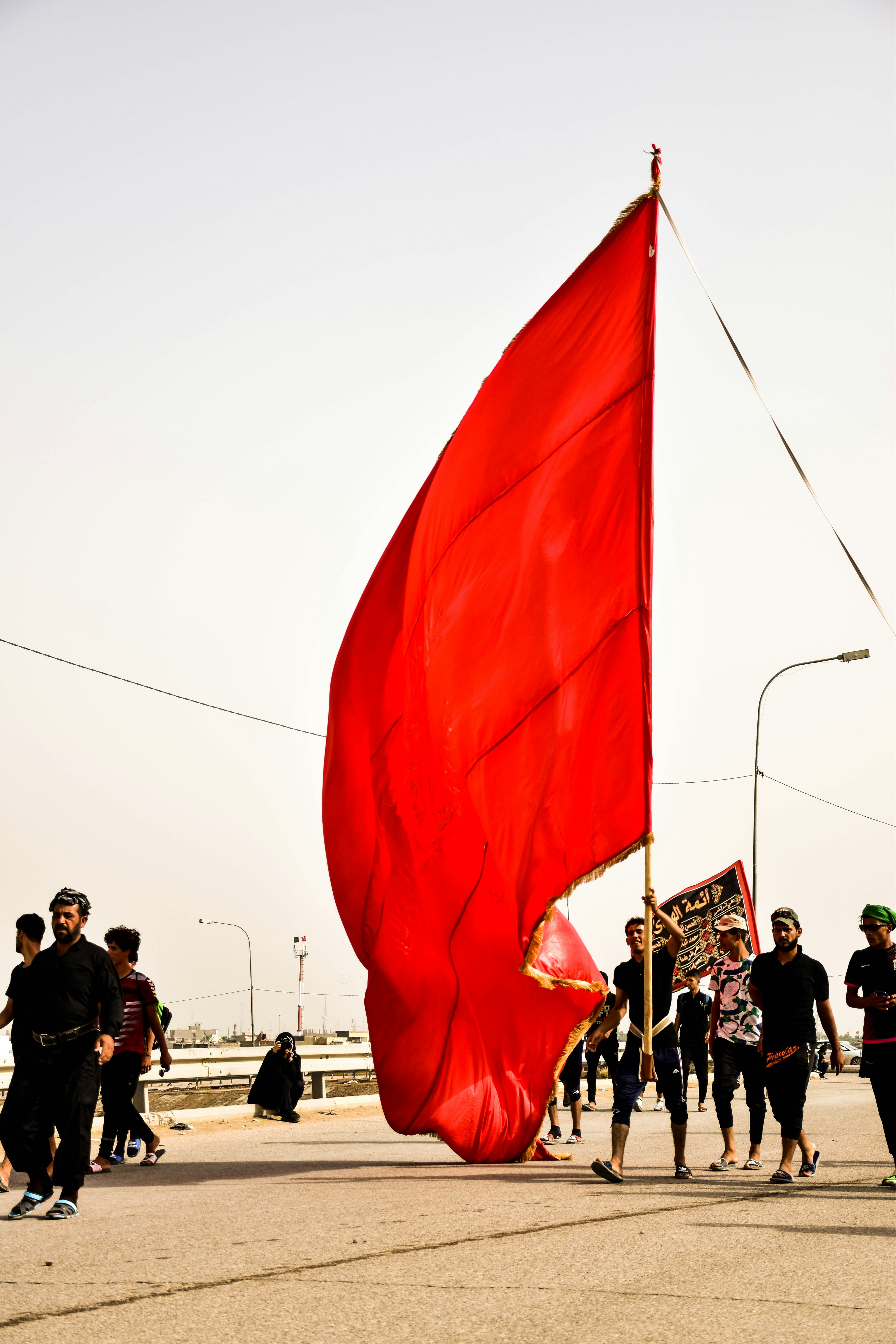 Red flag photo – Free Muslim Image on Unsplash
