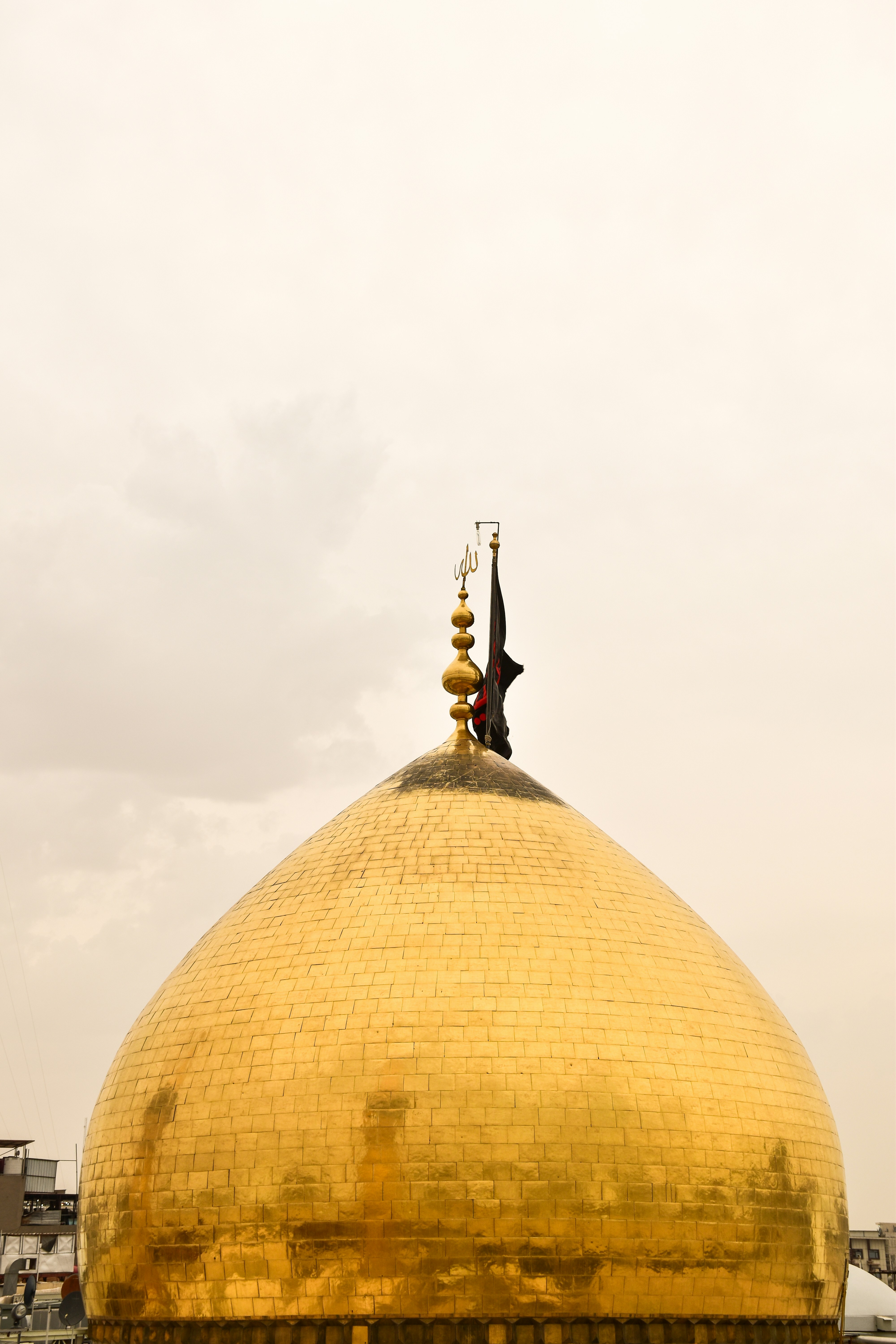 Gold-colored dome building photo – Free Dome Image on Unsplash