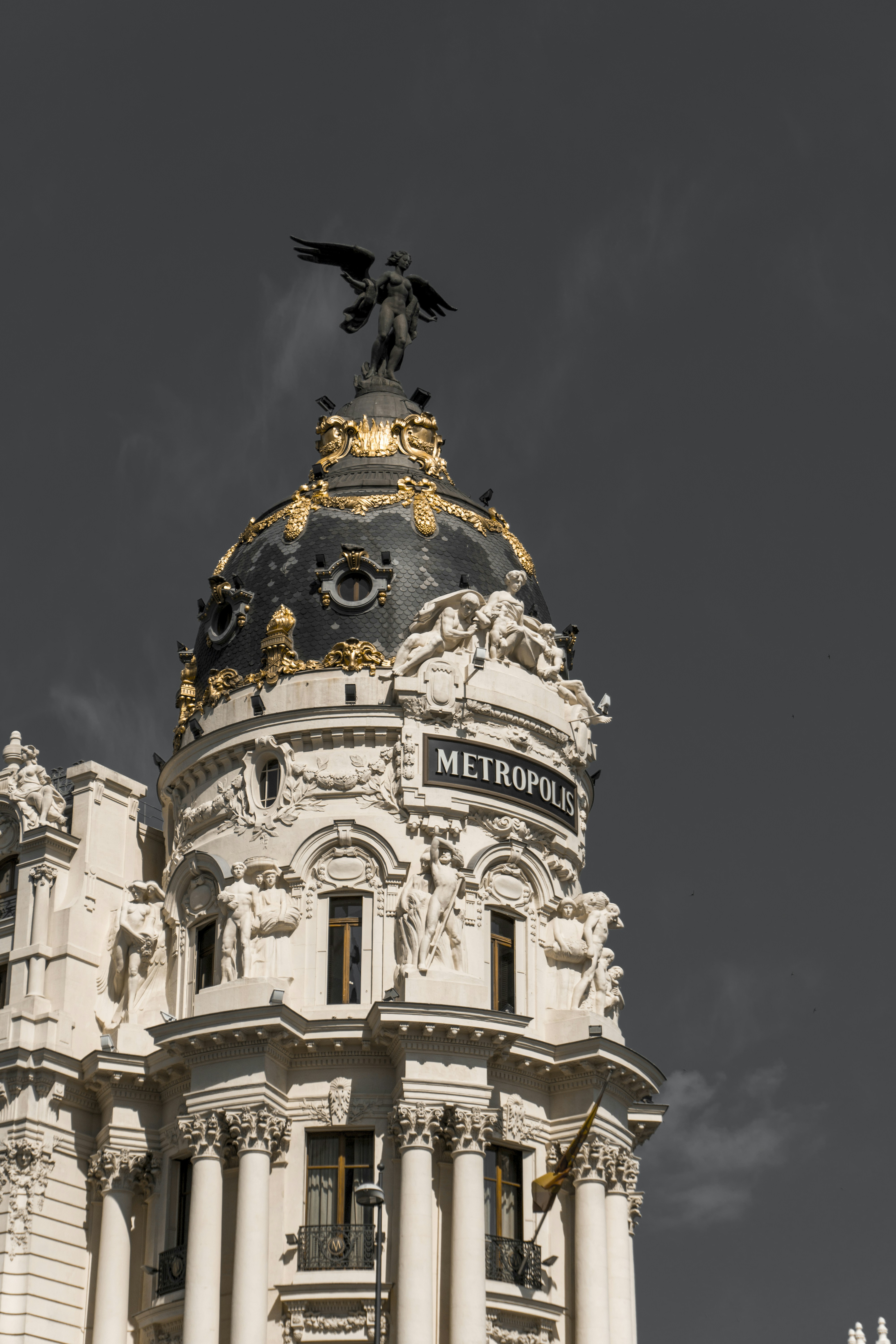 The Majestic Crown of Metropolis
