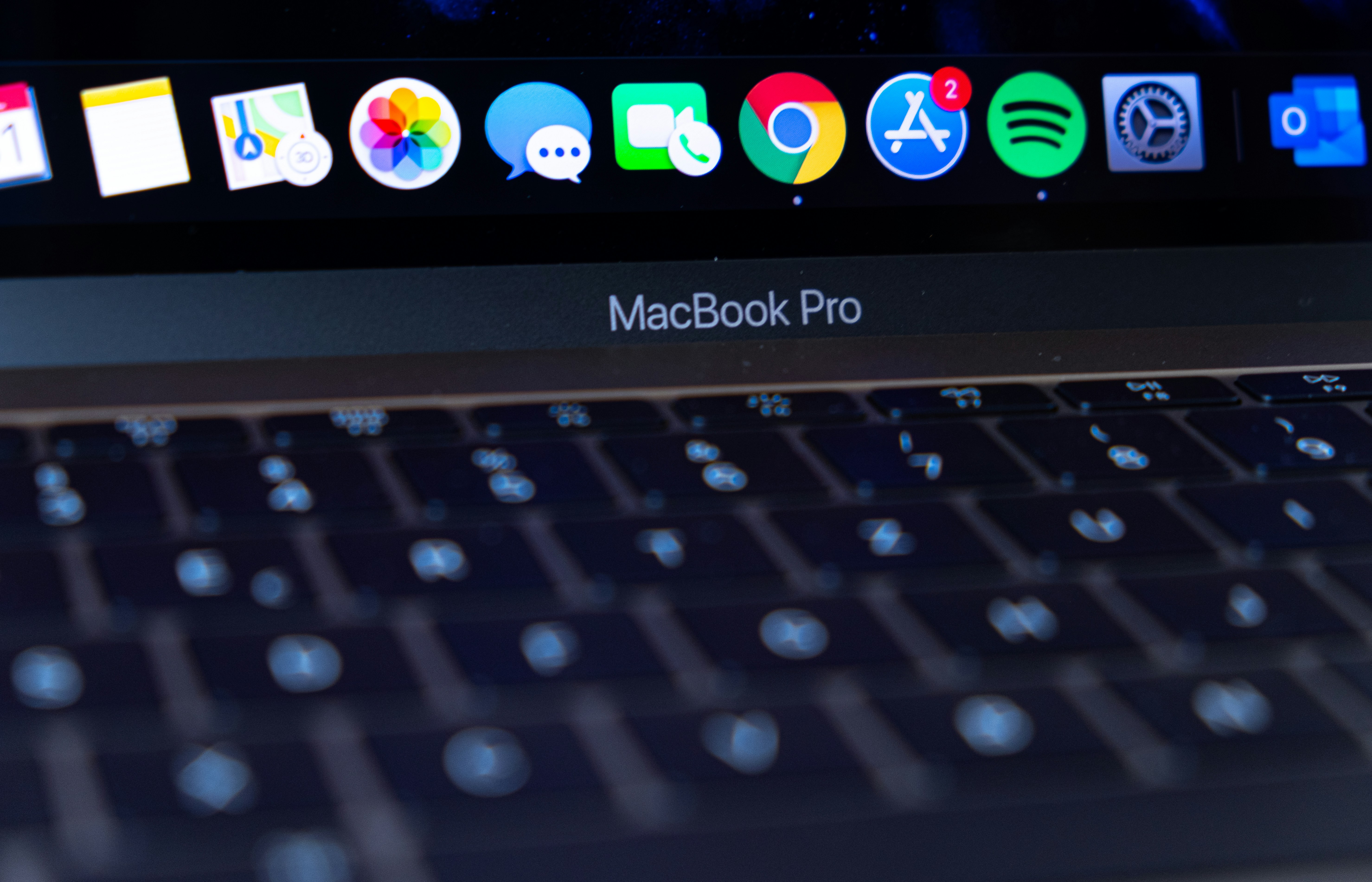 MacBook Pro close-up photography photo – Free Edited Image on Unsplash