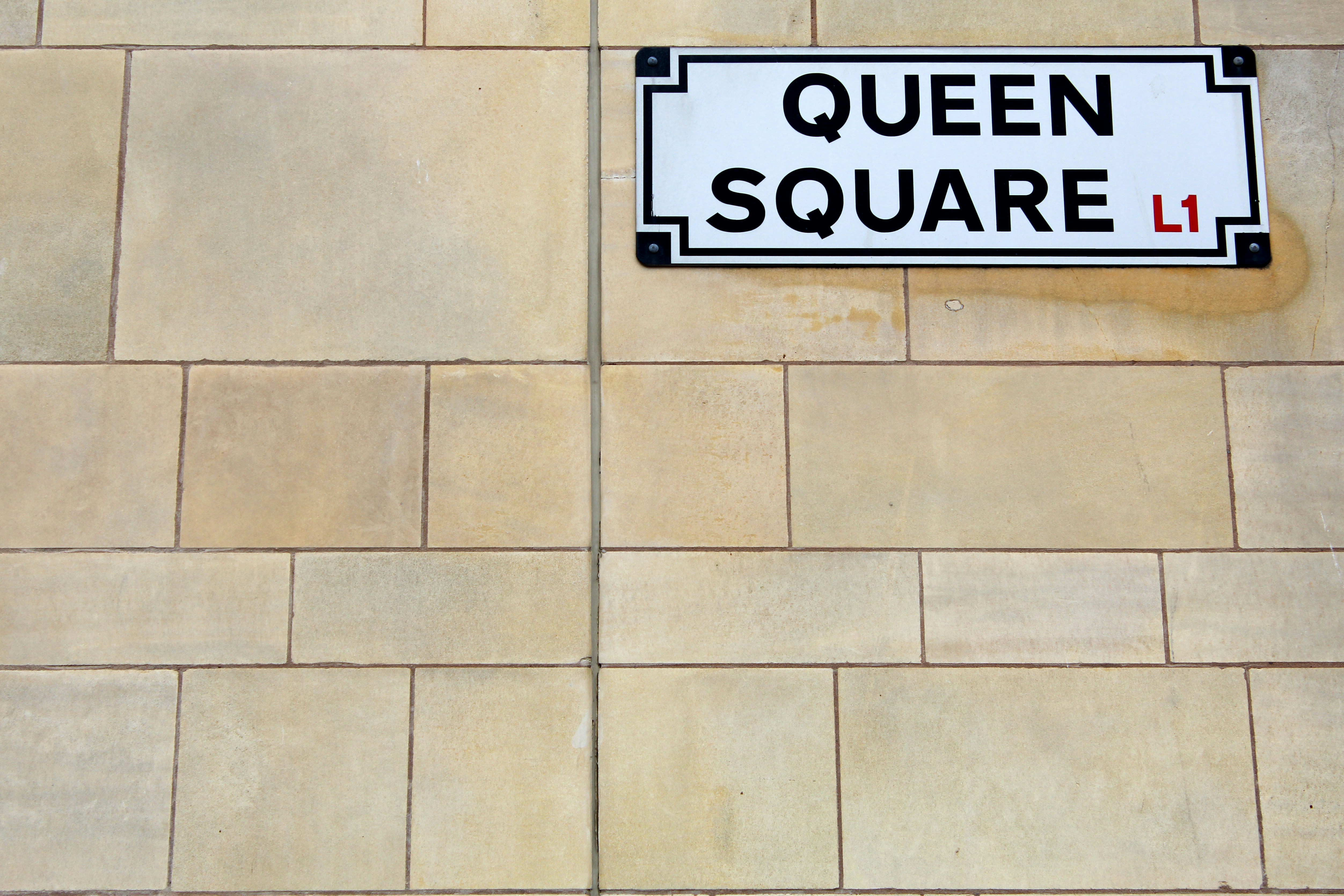 Foto Letrero Queen Square L1 – Imagen Liverpool gratis en Unsplash