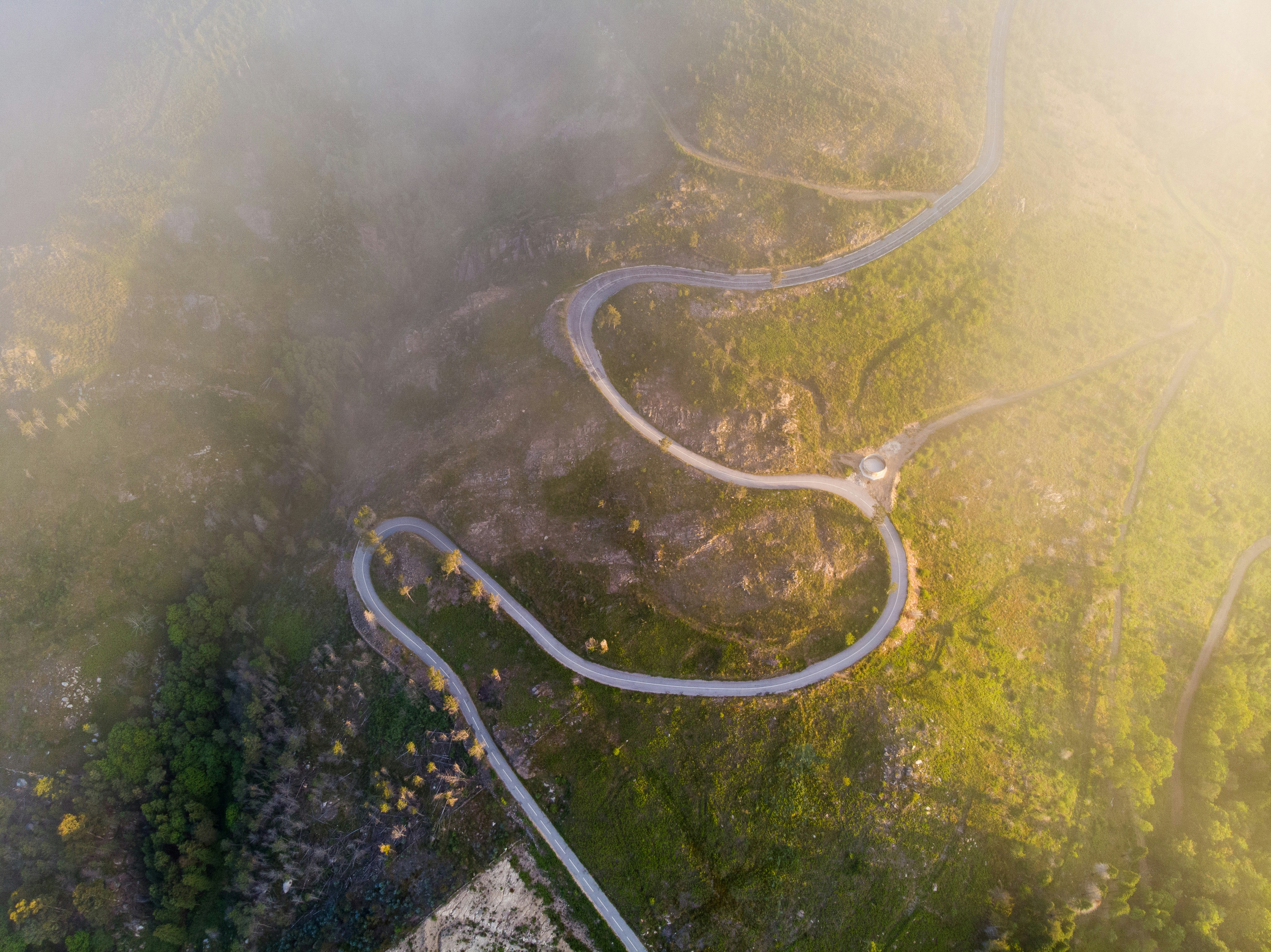 Grey road during daytime photo – Free Em511 Image on Unsplash