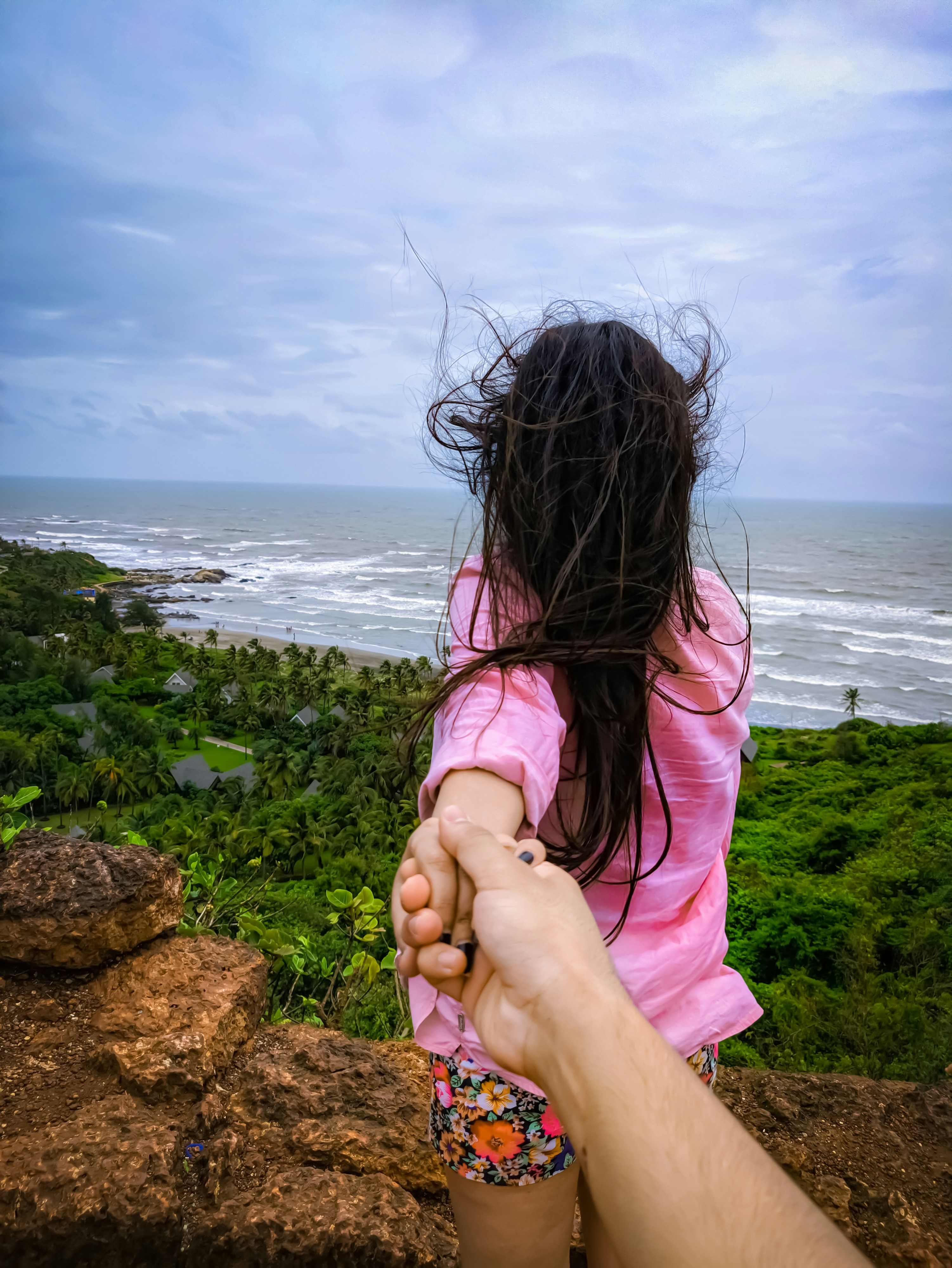 Follow me photography photo – Free Apparel Image on Unsplash