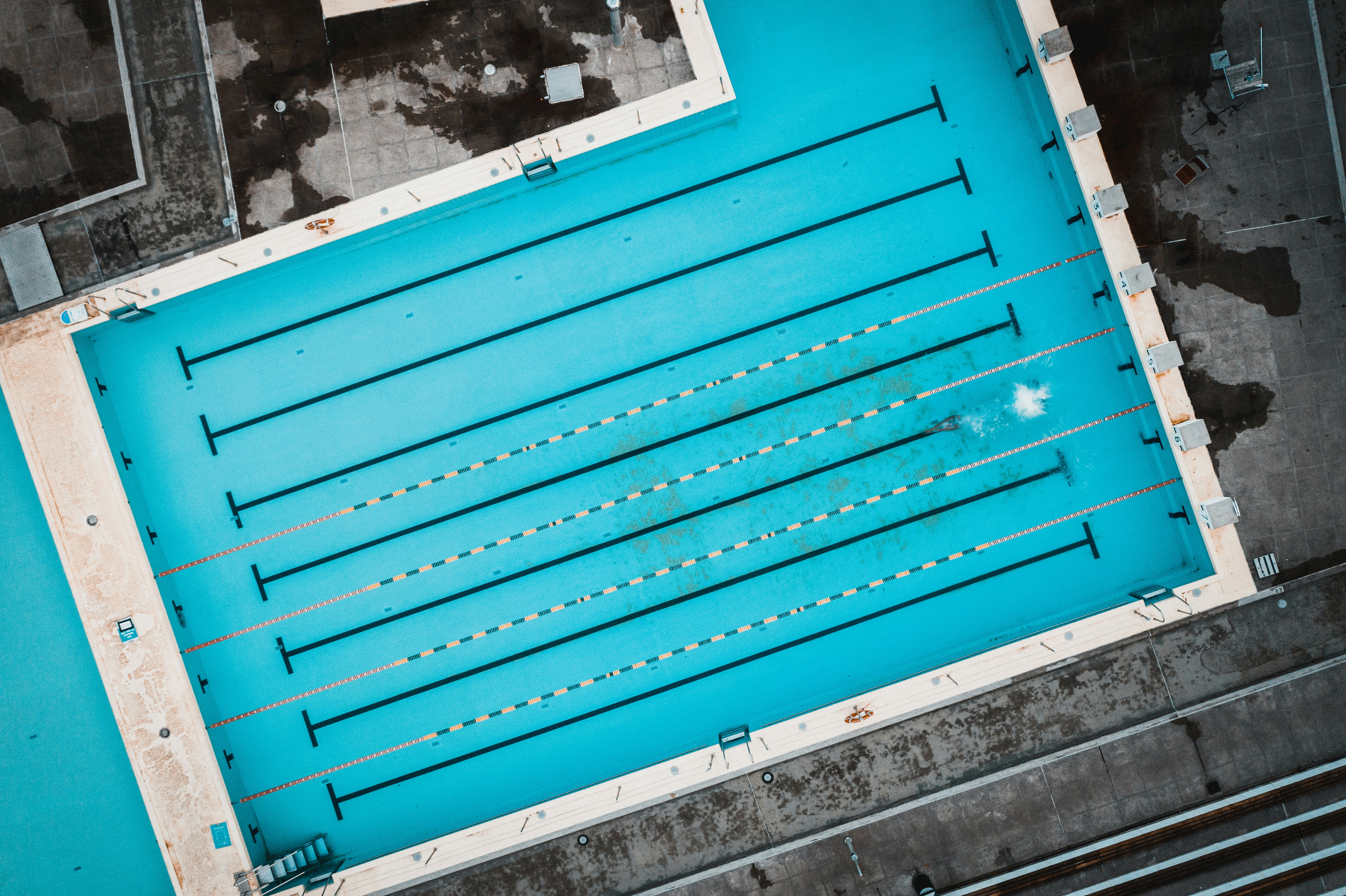 Aerial photo of swimming pool photo – Free Blue Image on Unsplash