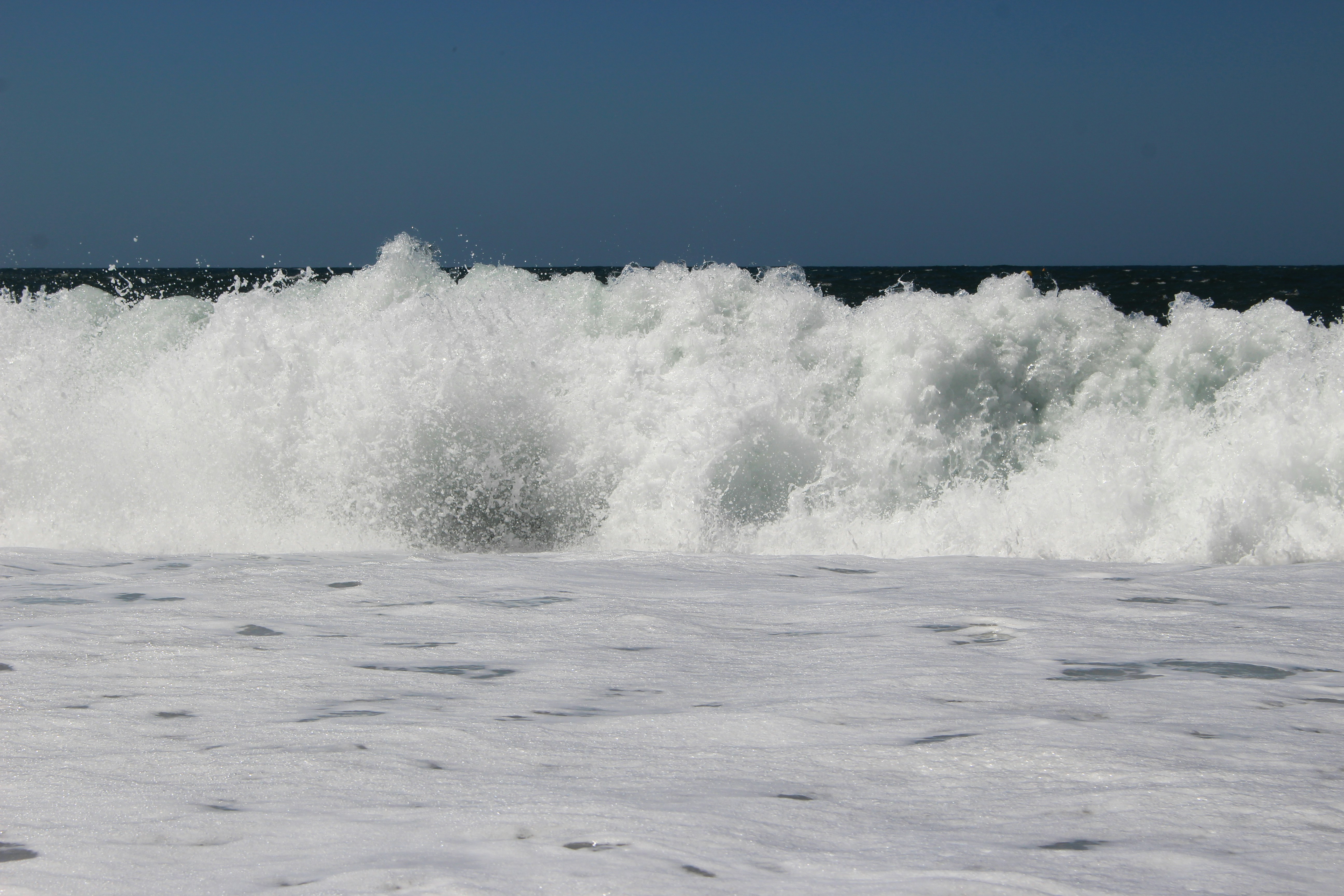 500+ Wellenbilder [HQ] | Laden Sie kostenlose Bilder auf Unsplash herunter