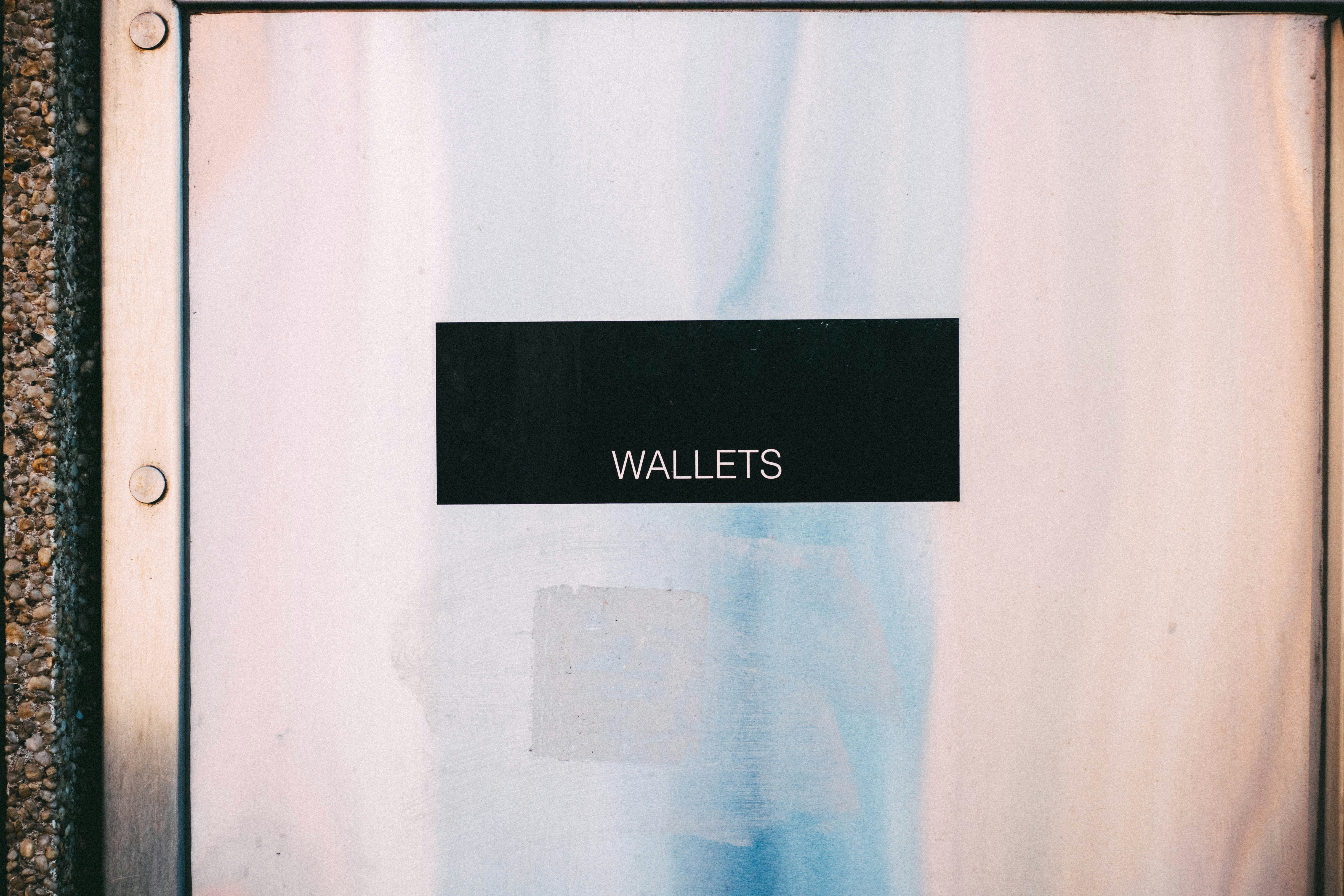 Empty Wallet Pictures | Download Free Images on Unsplash