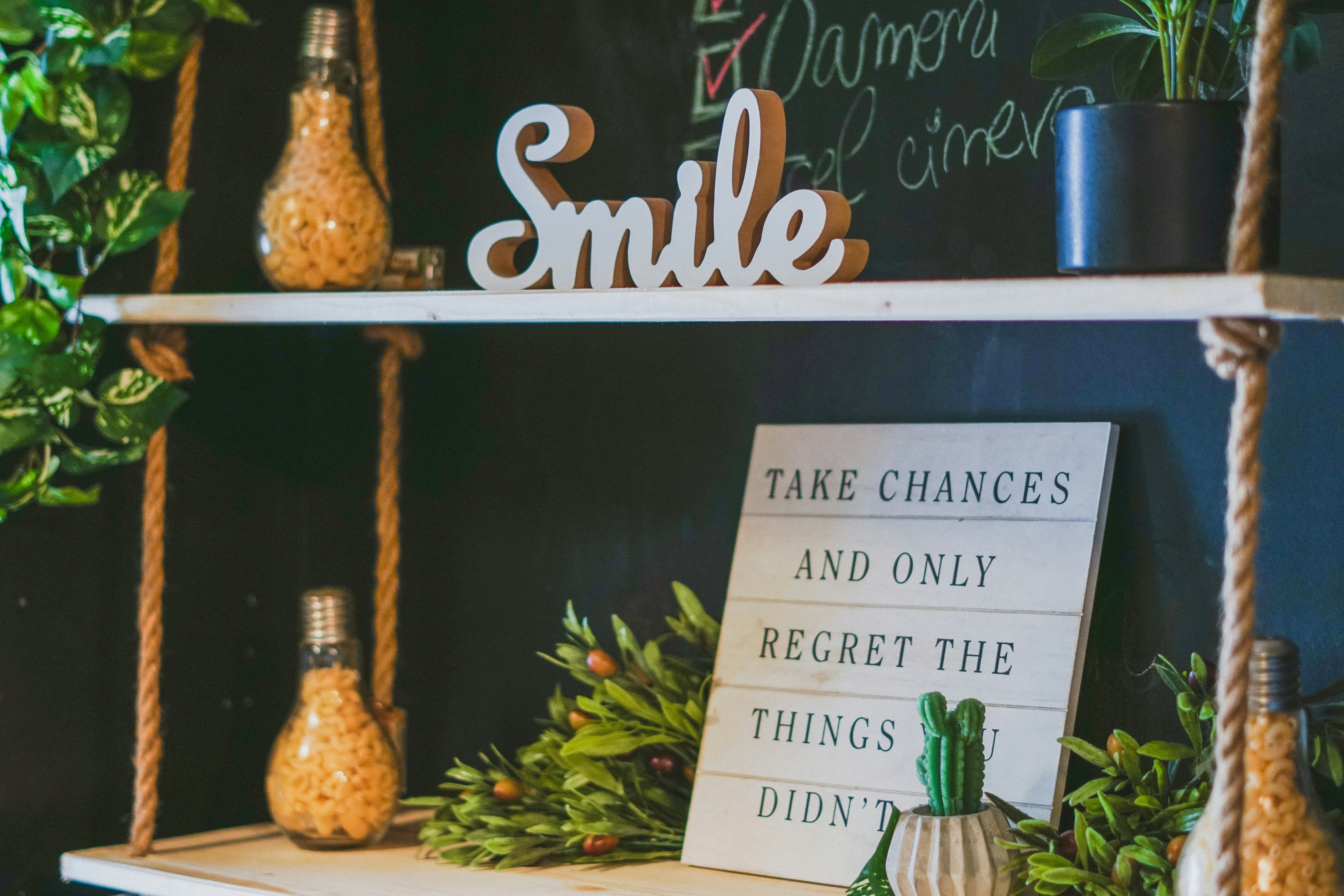 White and brown rack photo – Free Wood Image on Unsplash