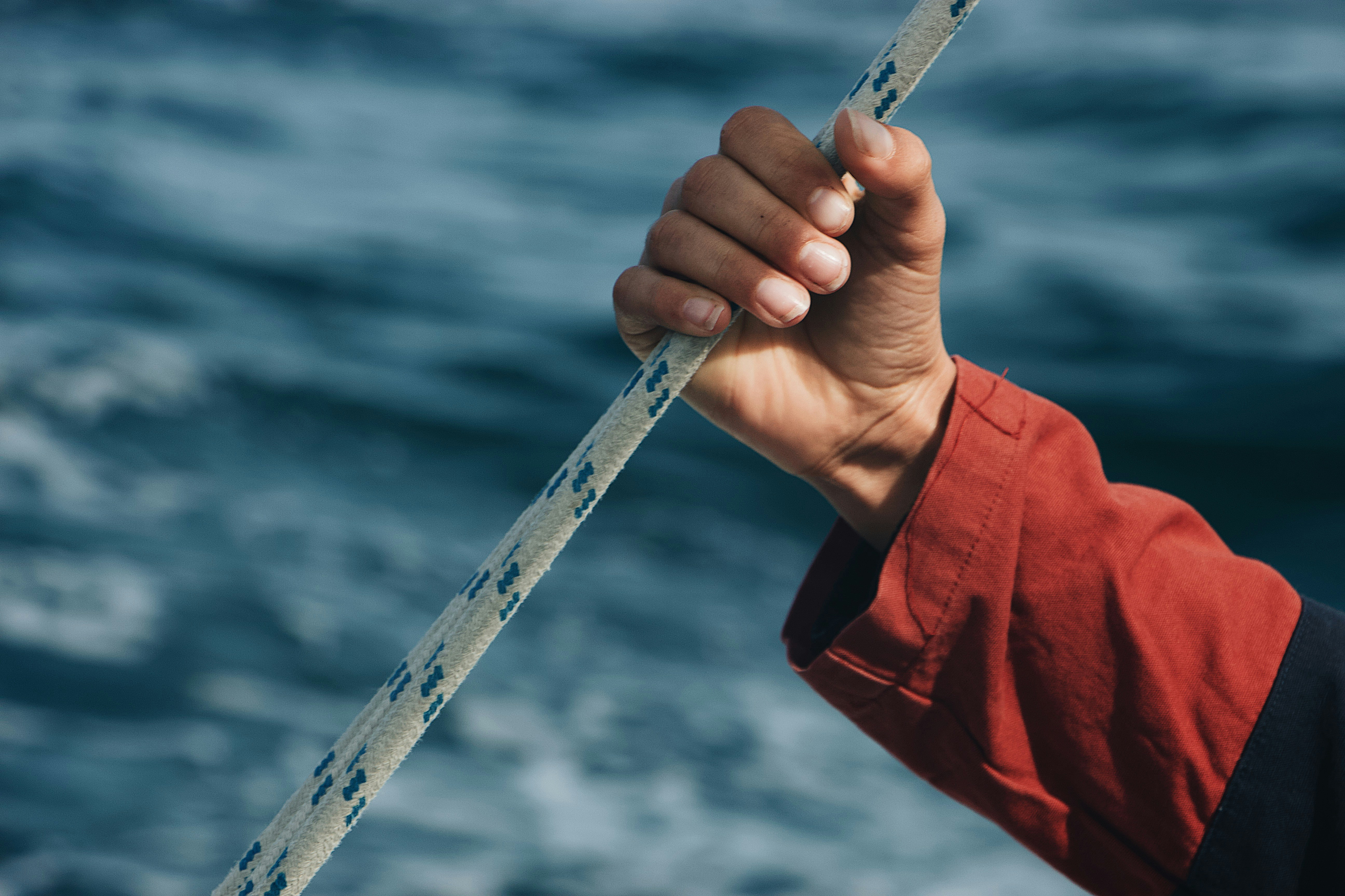Grip on the Line: A Firm Hand Seizes Nautical Confidence