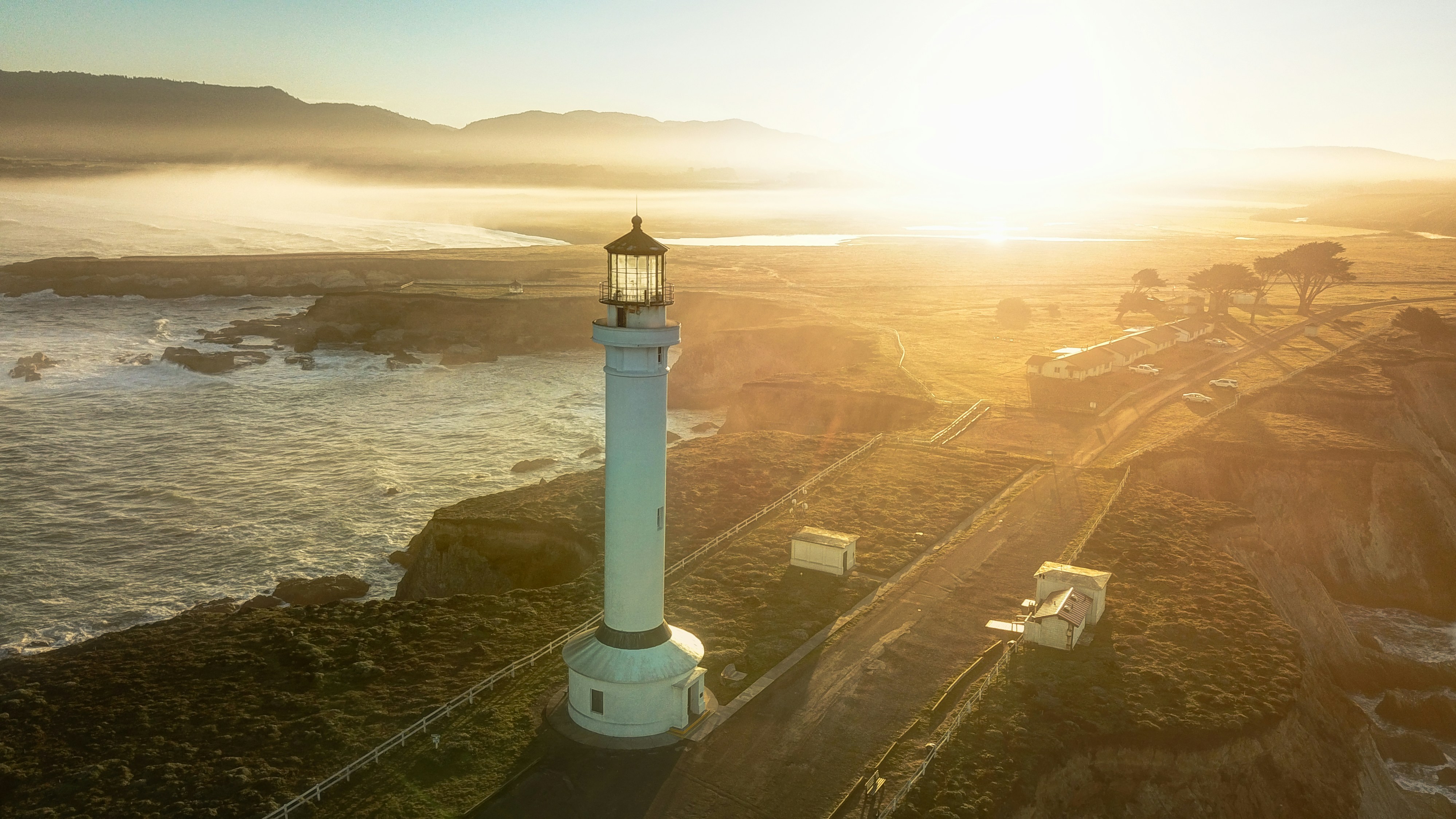 Lighthouse near water photo – Free Brown Image on Unsplash