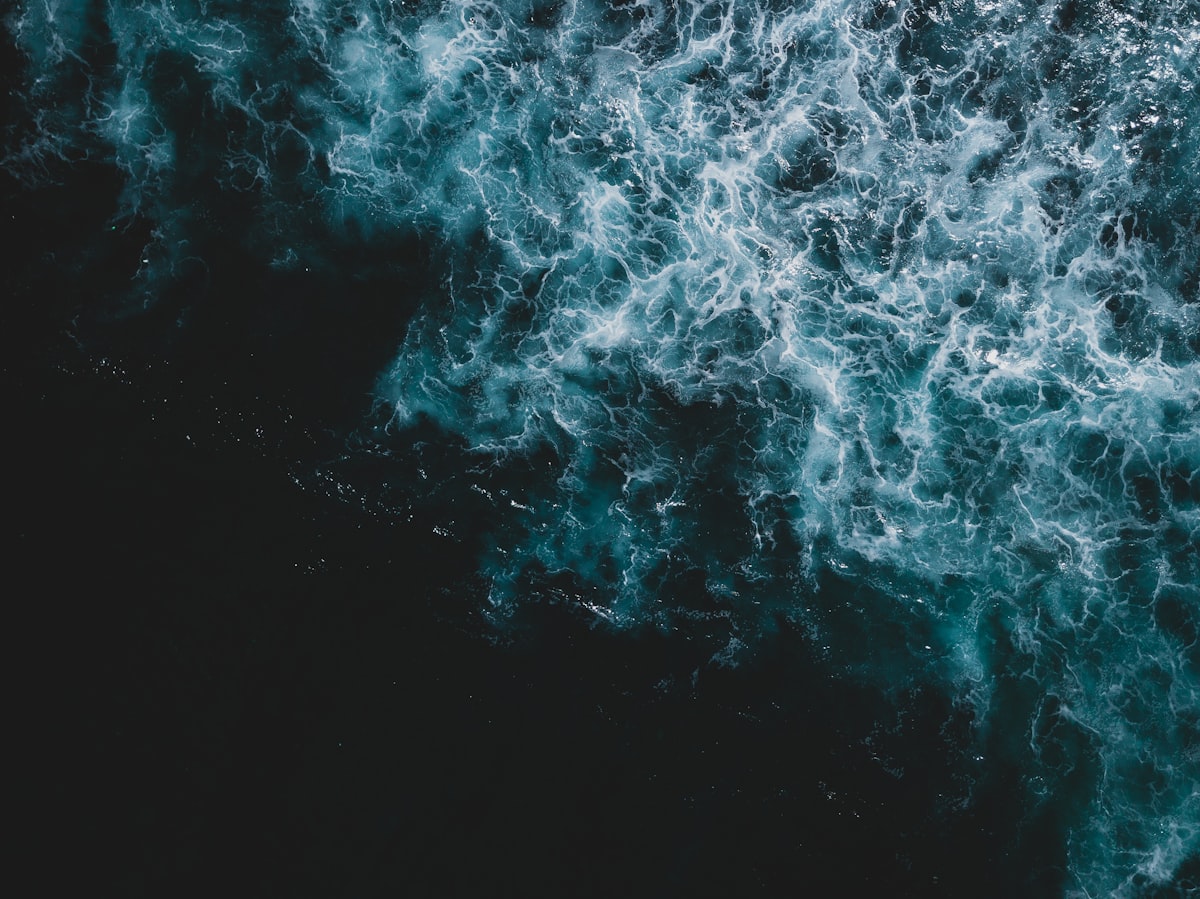 How to Read Ocean Currents and Waves Like a Local | BestBeachReviews.com