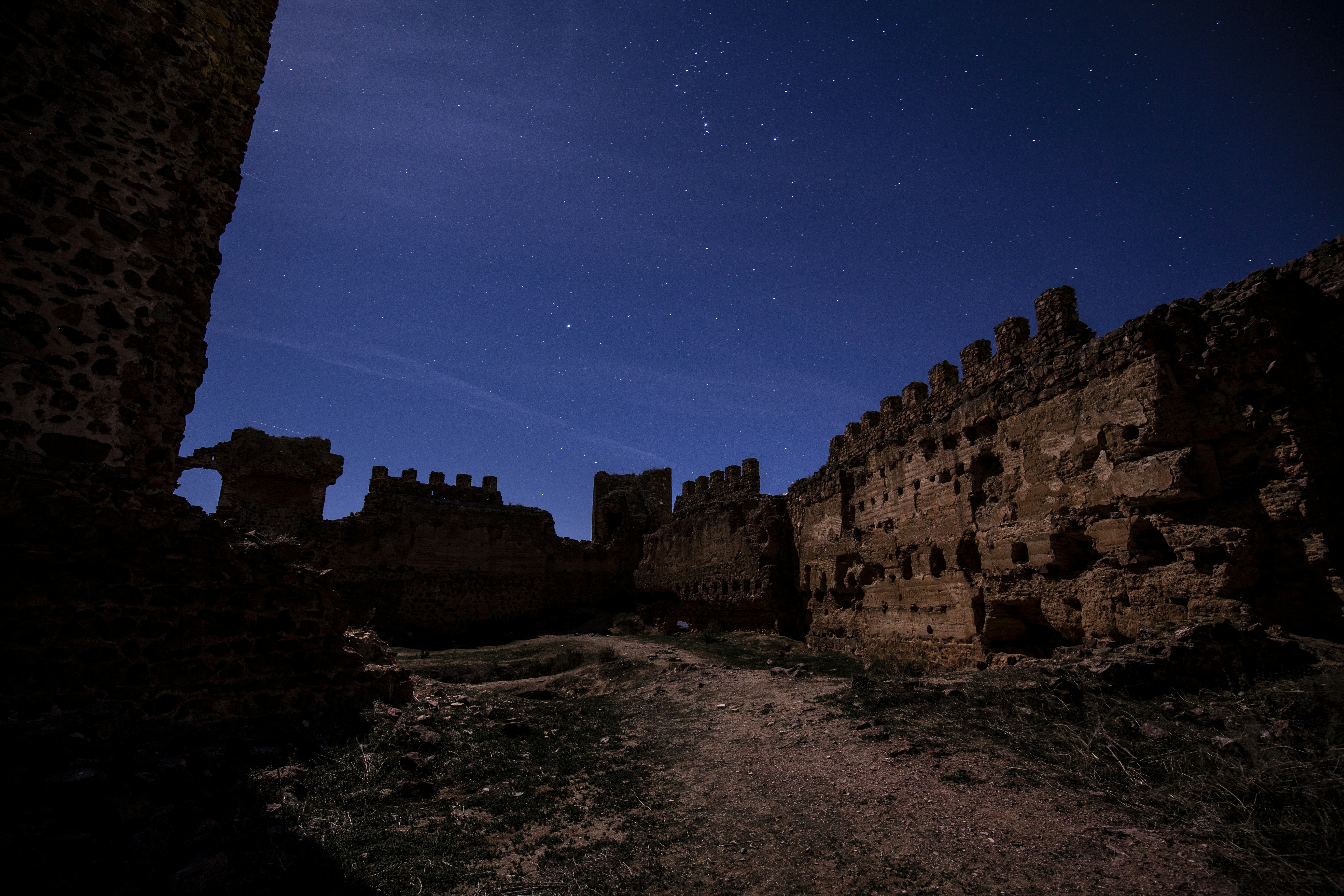 Star-Jewelled Ramparts: A Night Walk Among Ancient Ruins